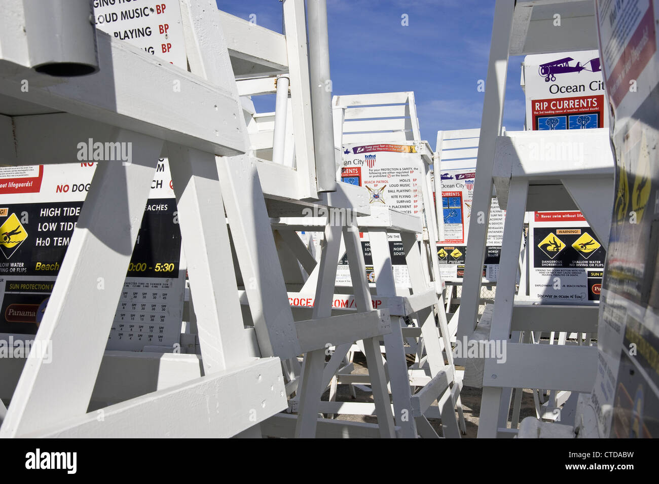 Lifeguard hi-res stock photography and images - Alamy