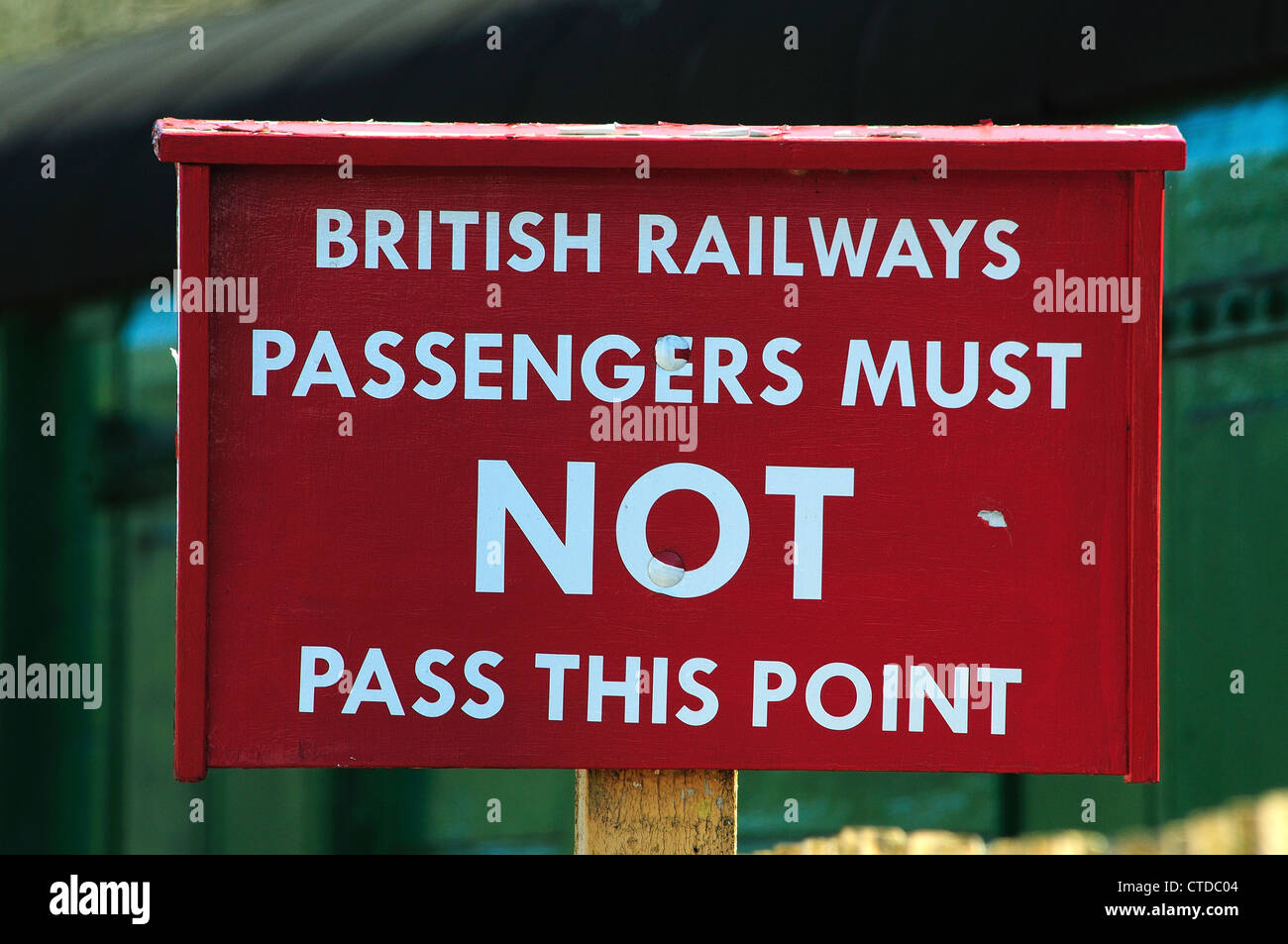 A warning sign on the British Railways UK Stock Photo - Alamy