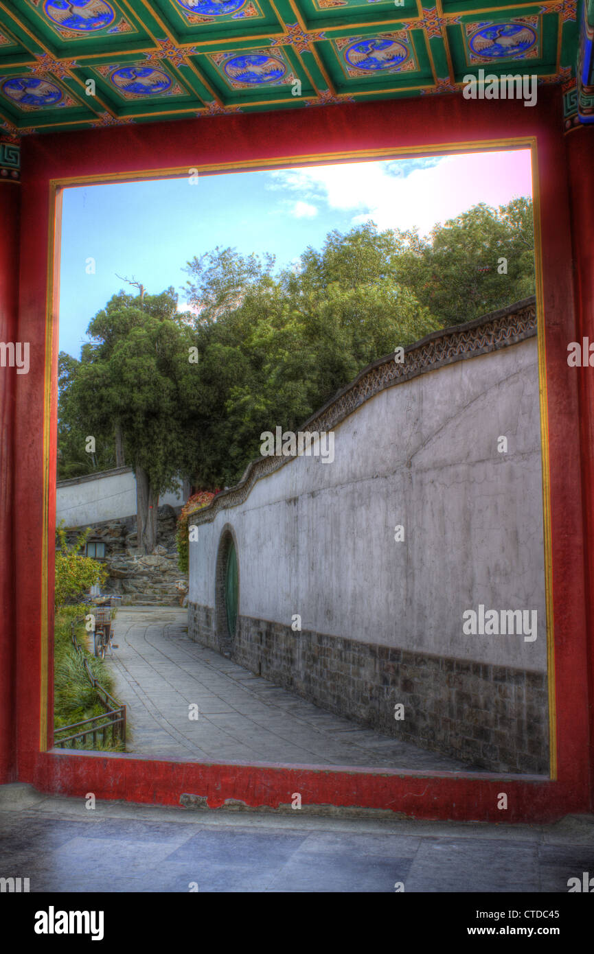 Beijing door hi-res stock photography and images - Alamy