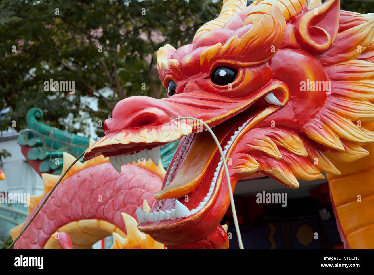 Plastic model of a Dragon in a Singapore street Stock Photo - Alamy