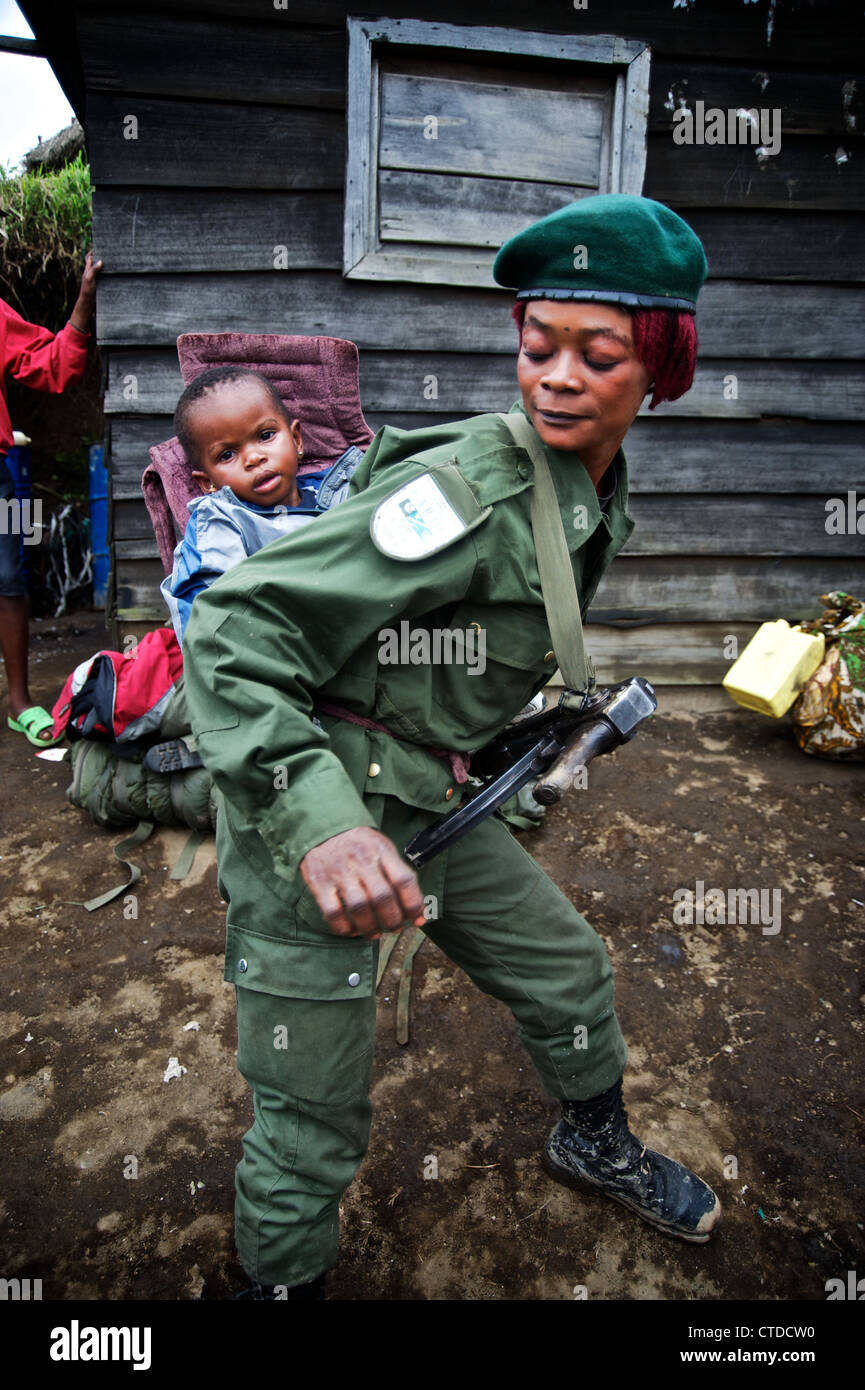 Female Congolese soldier, FARDC, Mushake, Democratic Republic of Congo ...