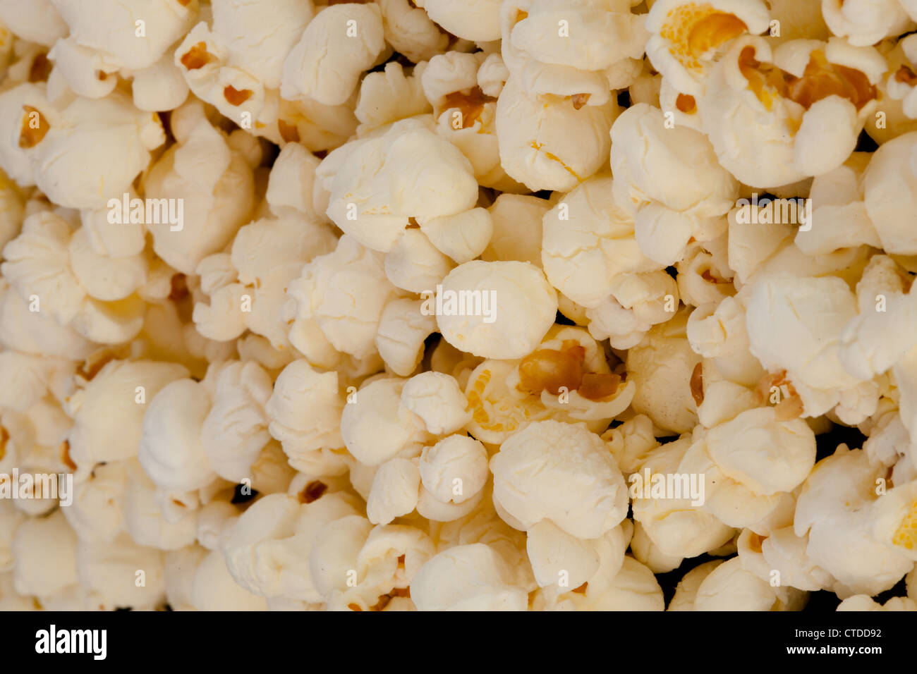 Horizontal close up on popcorn Stock Photo - Alamy
