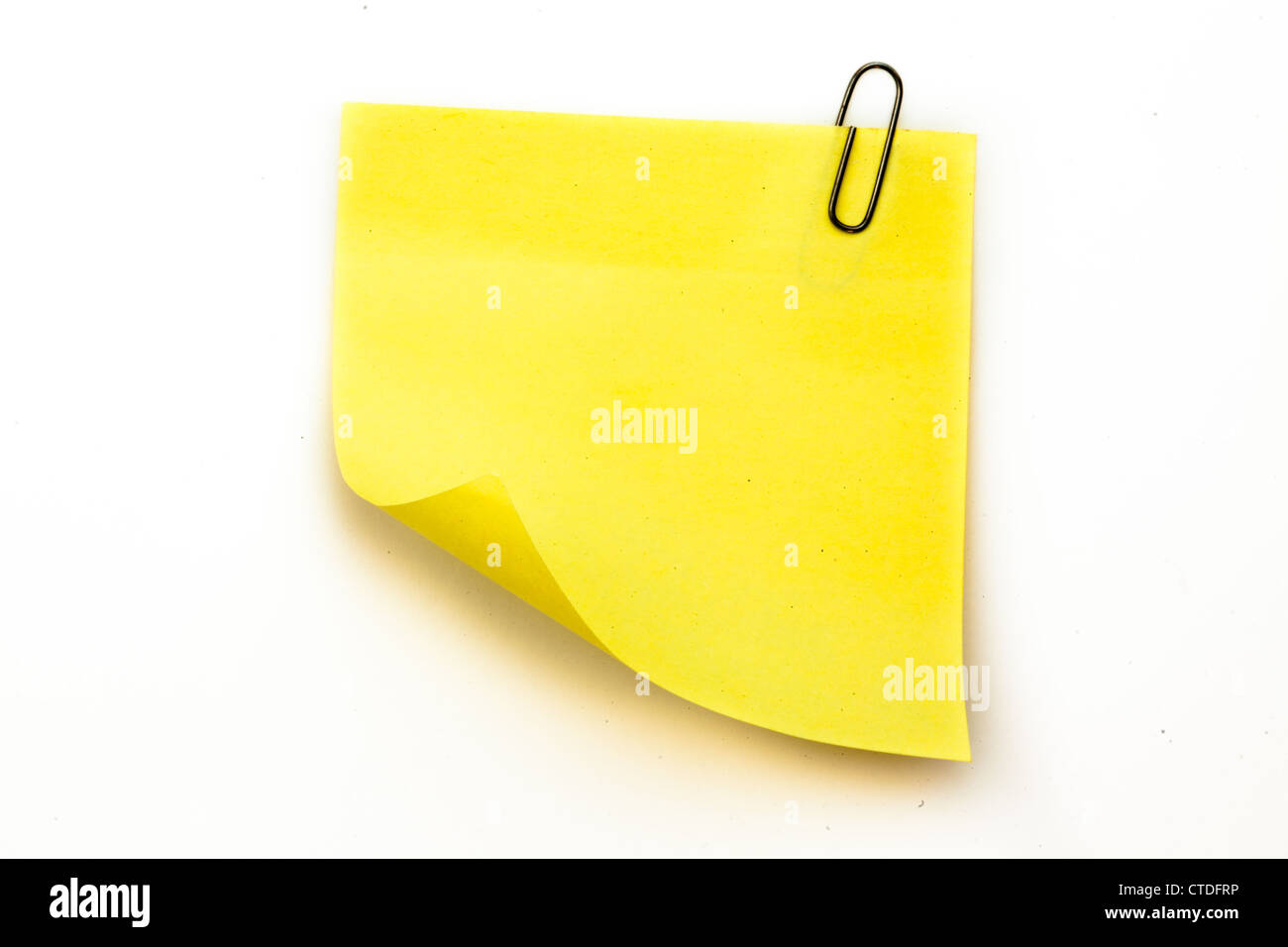 Sticky note with grey paperclip Stock Photo - Alamy