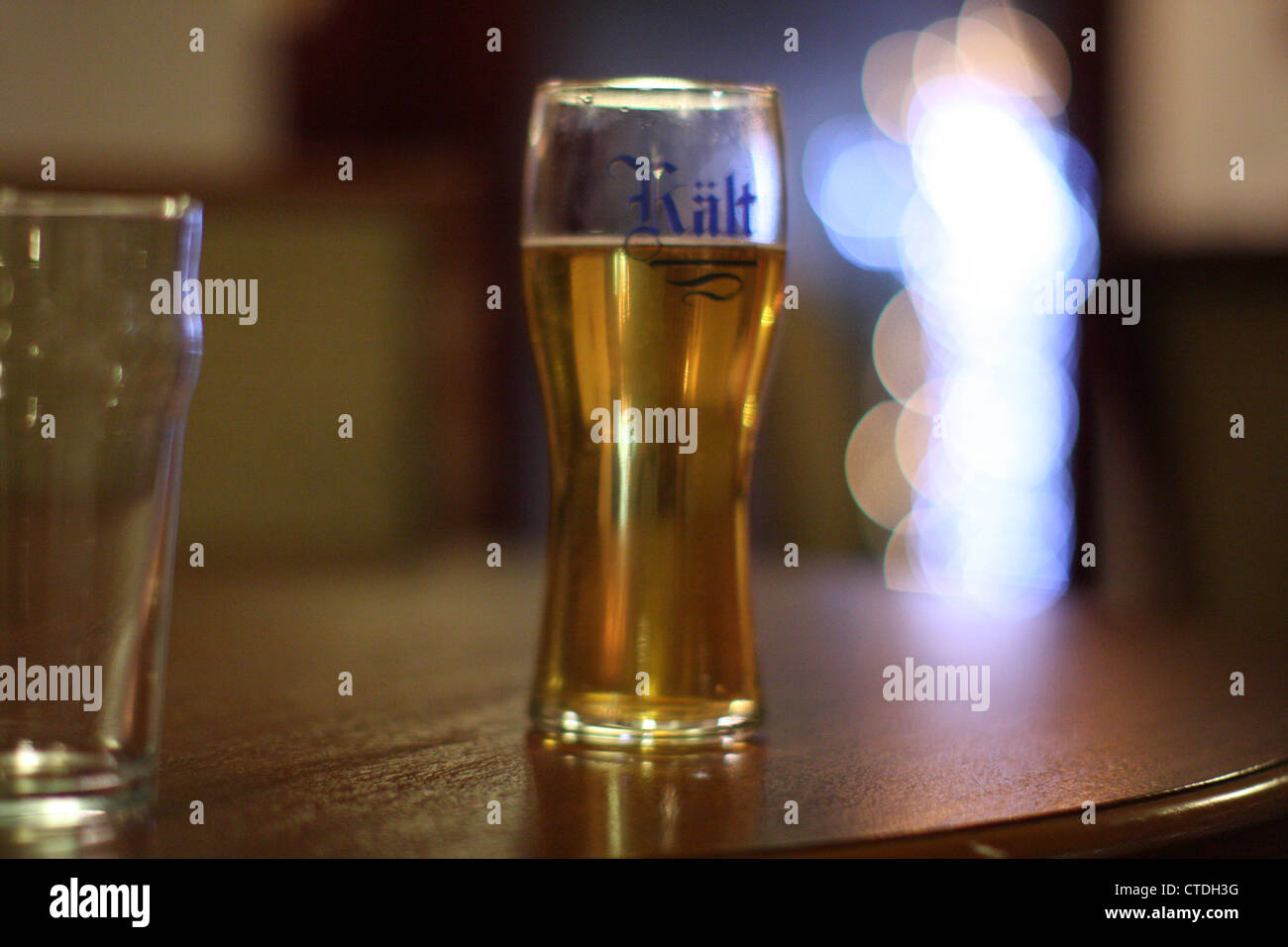 Empty beer glass pub hi-res stock photography and images - Alamy