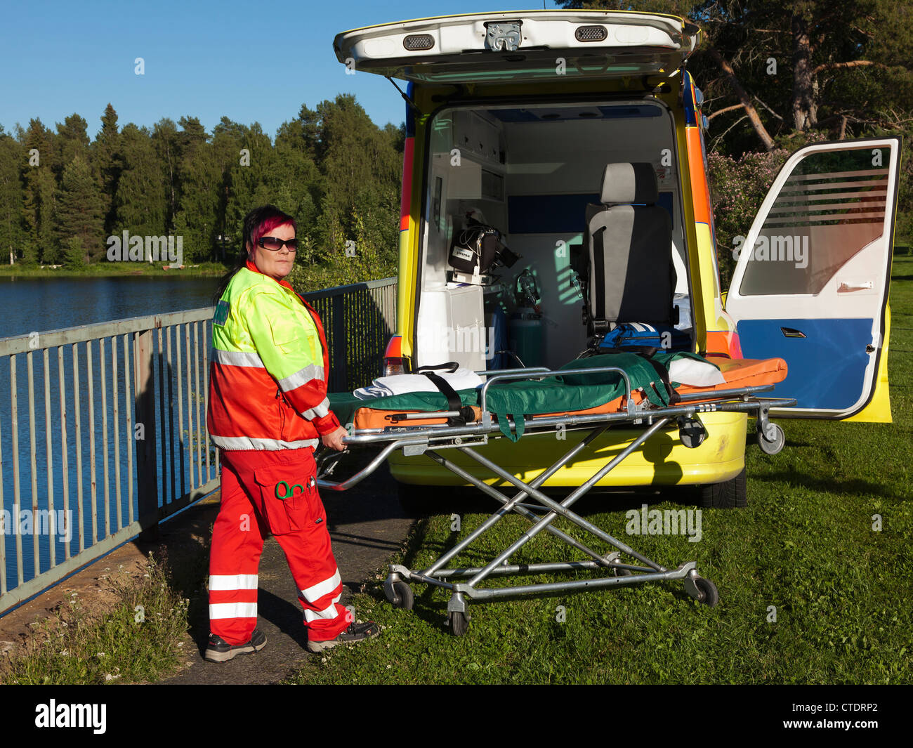 Paramedic unit hi-res stock photography and images - Alamy