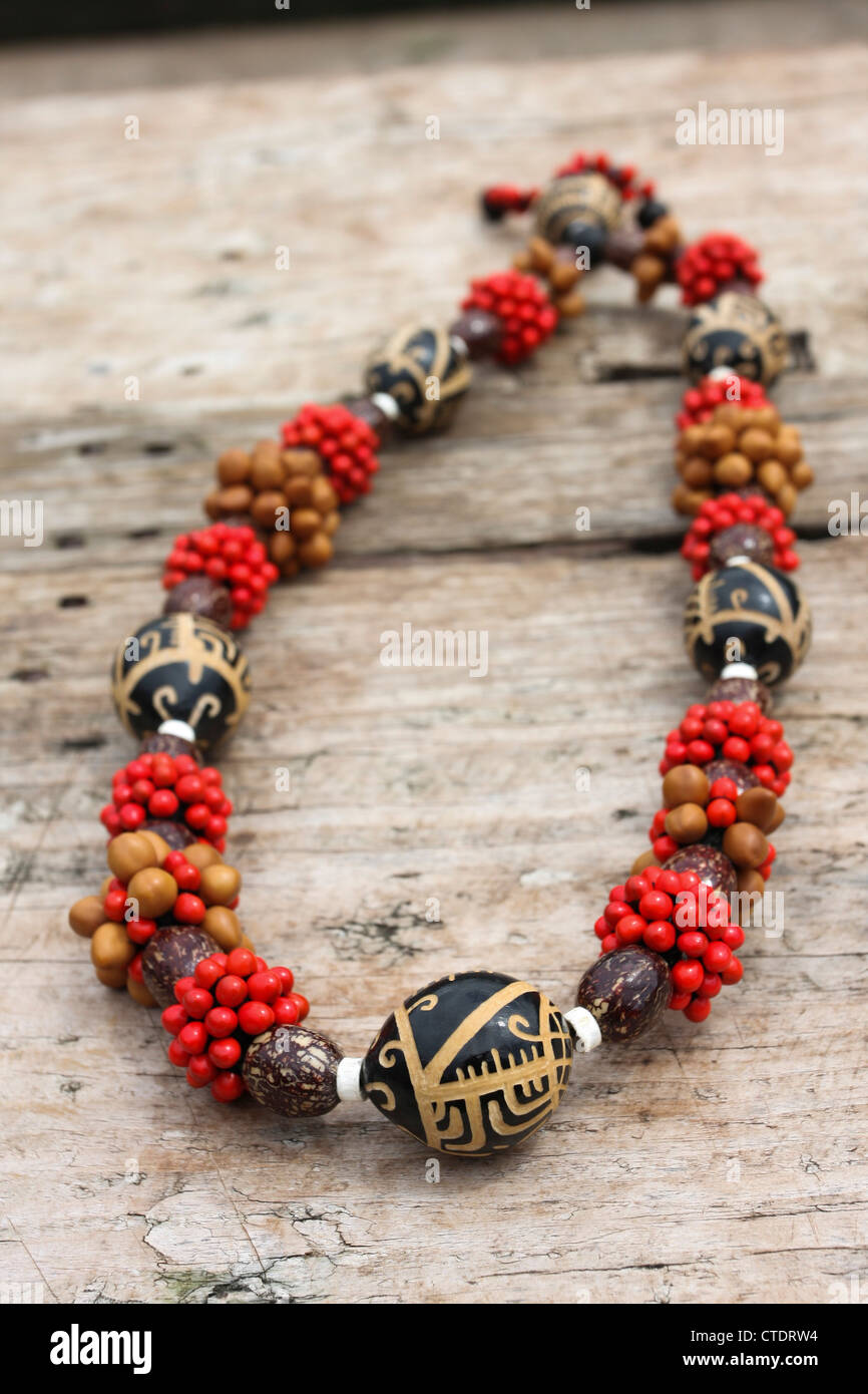 Necklaces french polynesia hi-res stock photography and images - Alamy