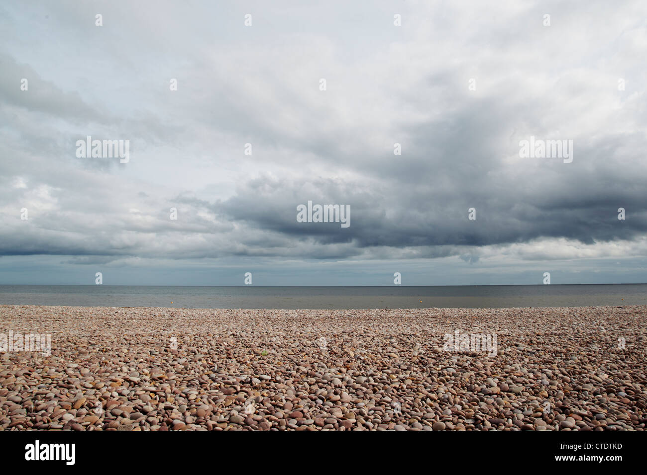Pebble beach uk hi-res stock photography and images - Alamy