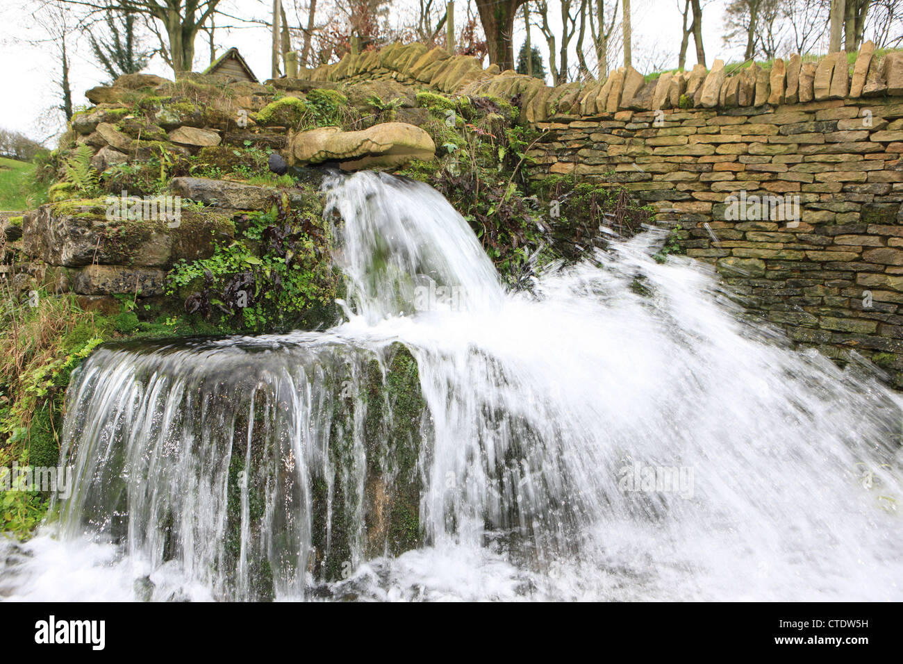 Structures cotswolds hi-res stock photography and images - Alamy
