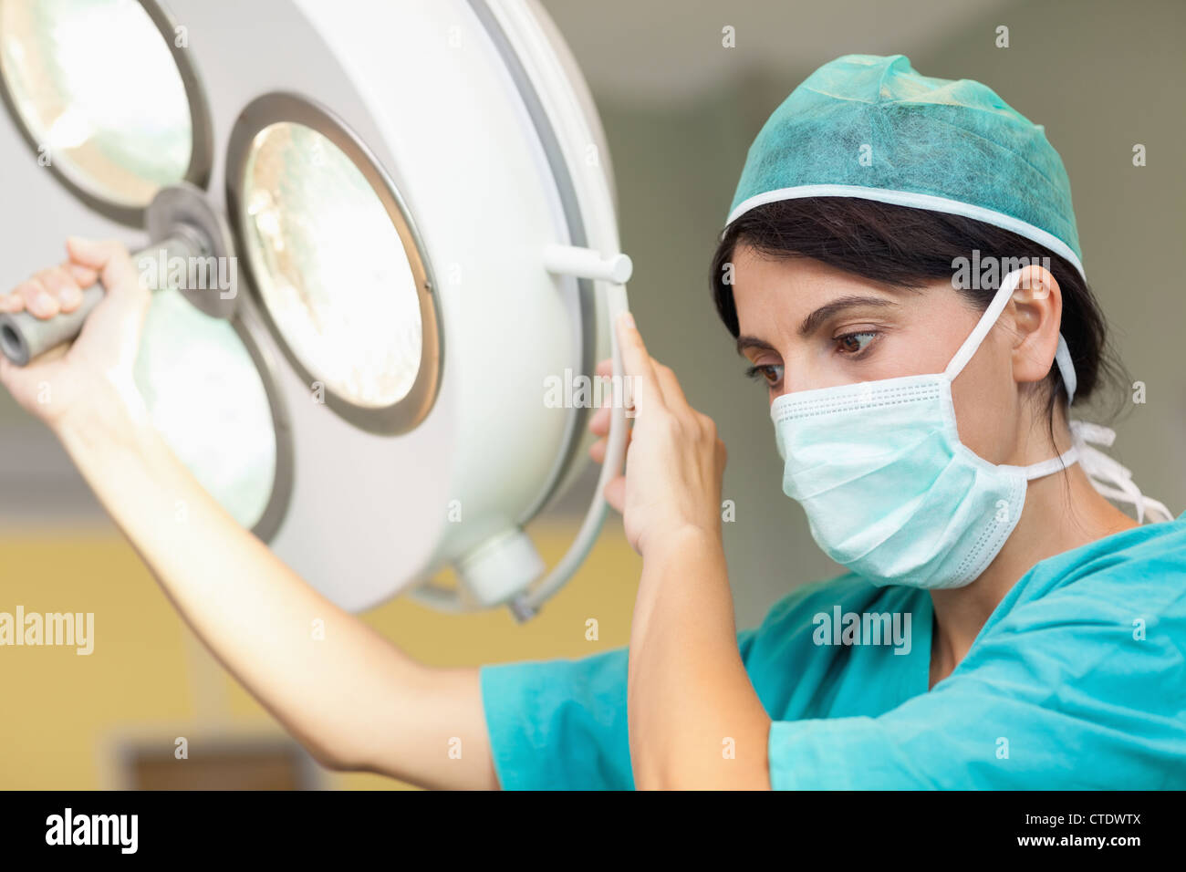Surgical dressing arm hi-res stock photography and images - Alamy