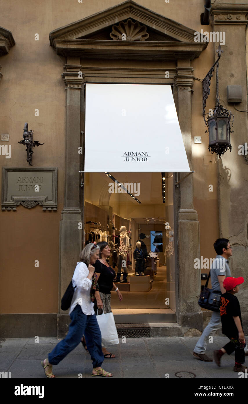 Via de’ tornabuoni hi-res stock photography and images - Alamy