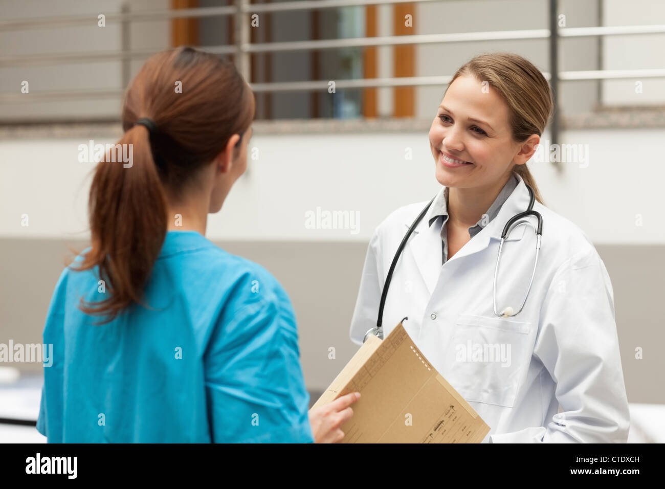 Woman doctor hi-res stock photography and images - Alamy