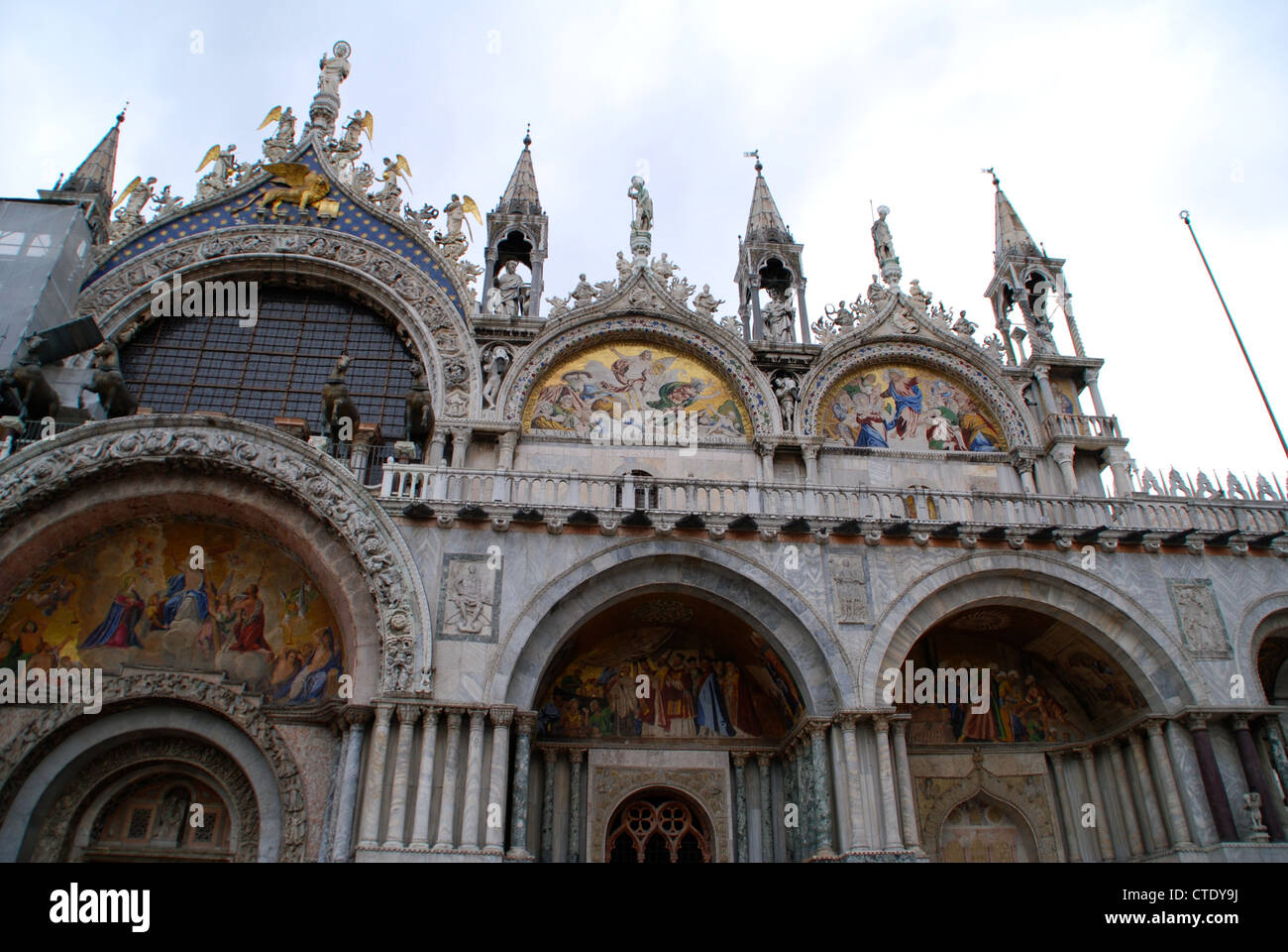 Venice italy st mark's basilica hi-res stock photography and images - Alamy
