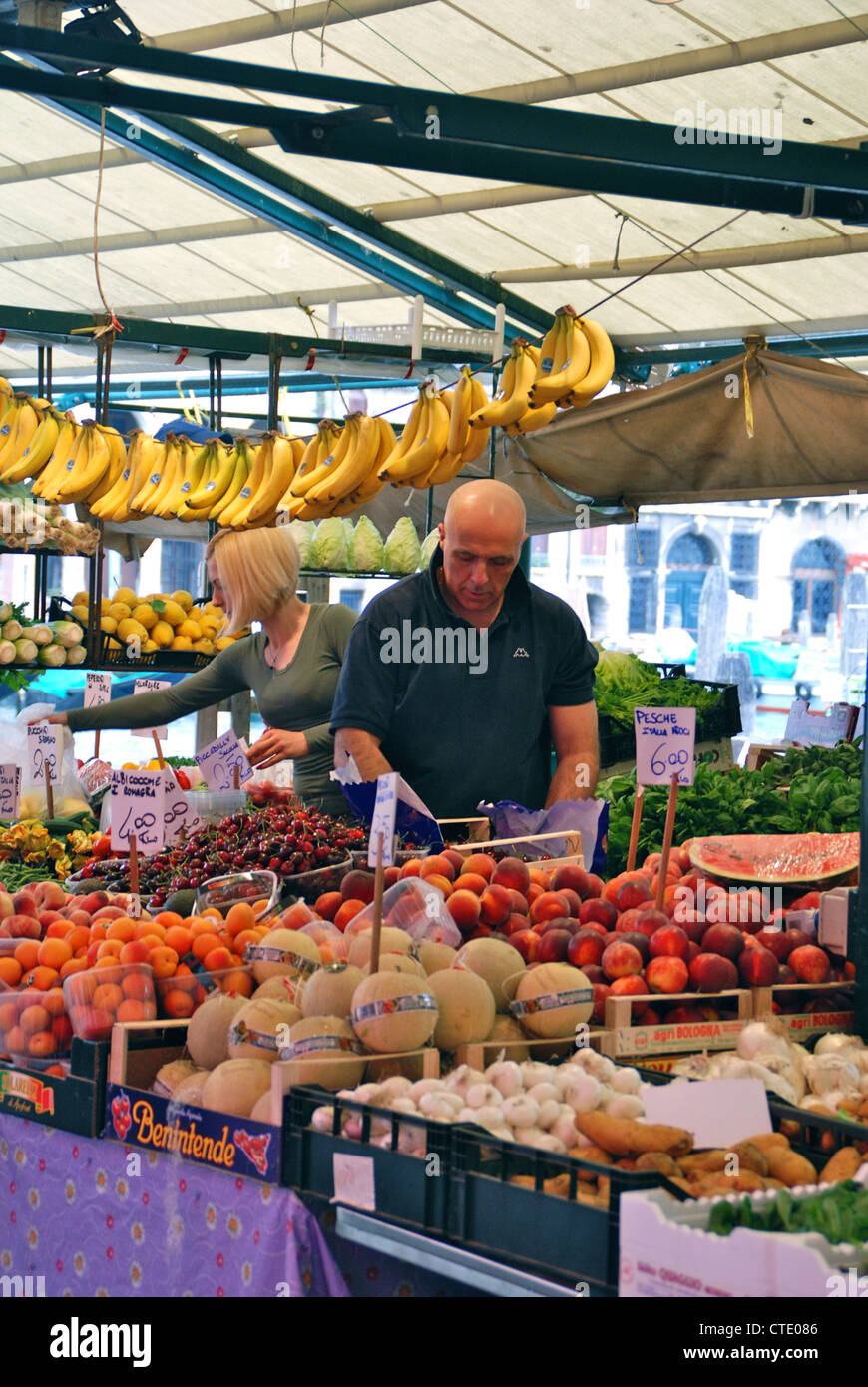 Local man sells produce hi-res stock photography and images - Alamy