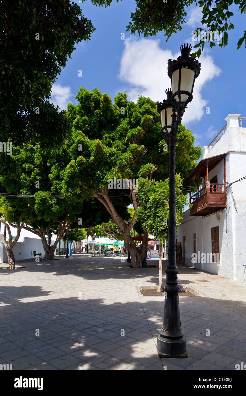 Lanzarote plaza leon y castillo hi-res stock photography and images - Alamy