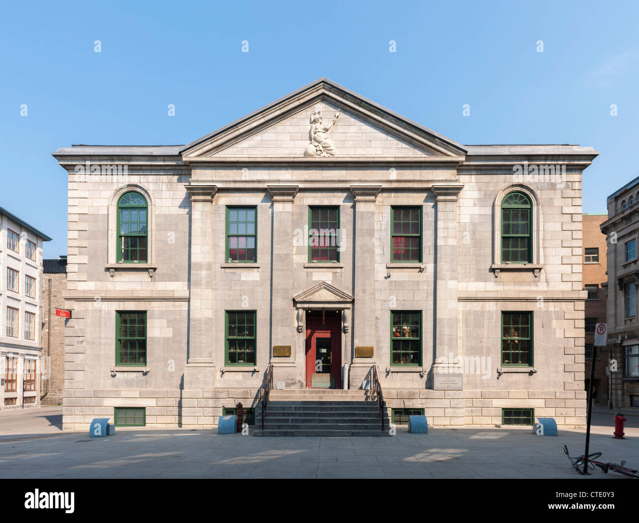 Old Custom House, Vieux Montreal Stock Photo - Alamy
