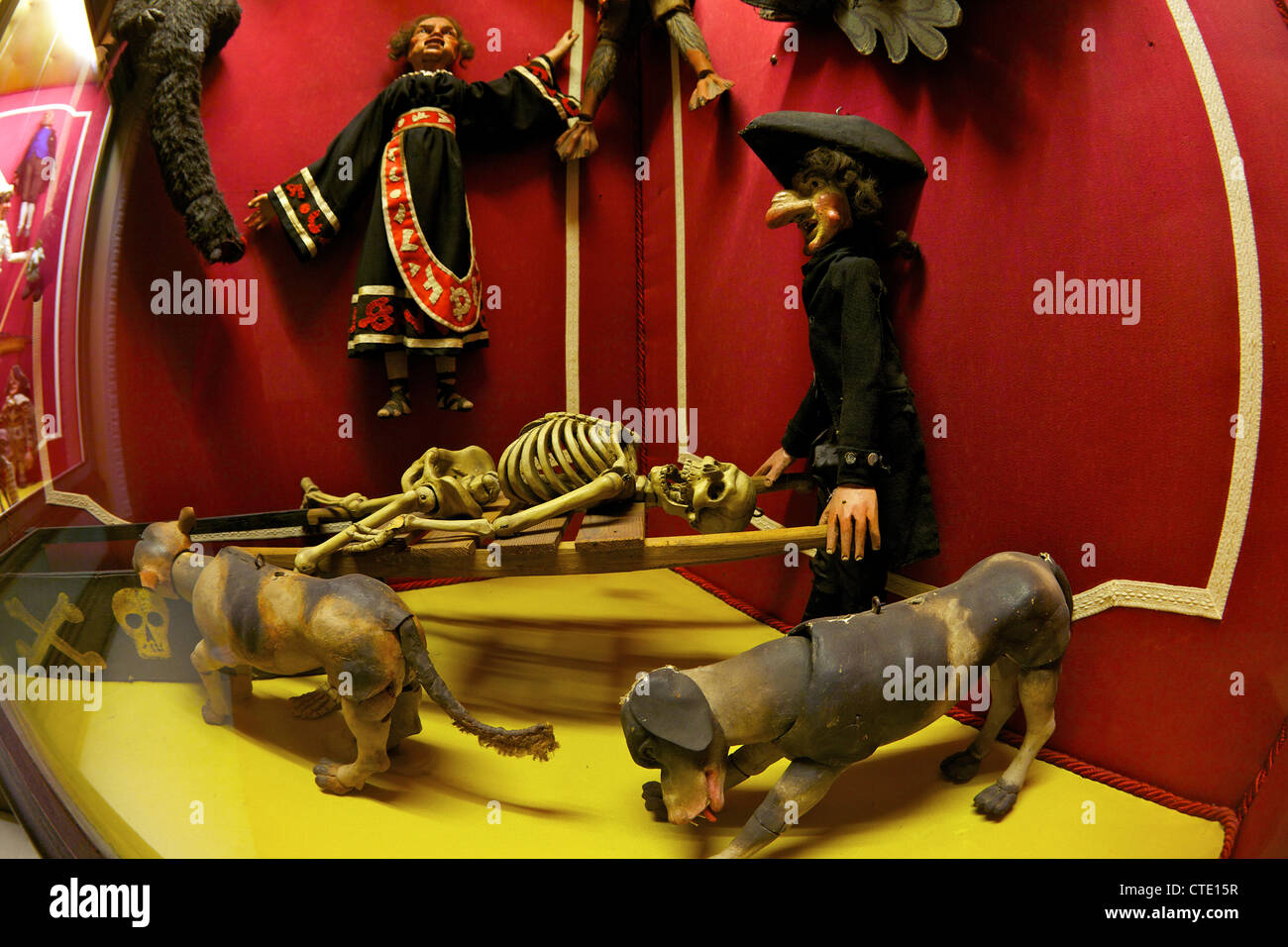 Theatre puppets collection hi-res stock photography and images - Alamy