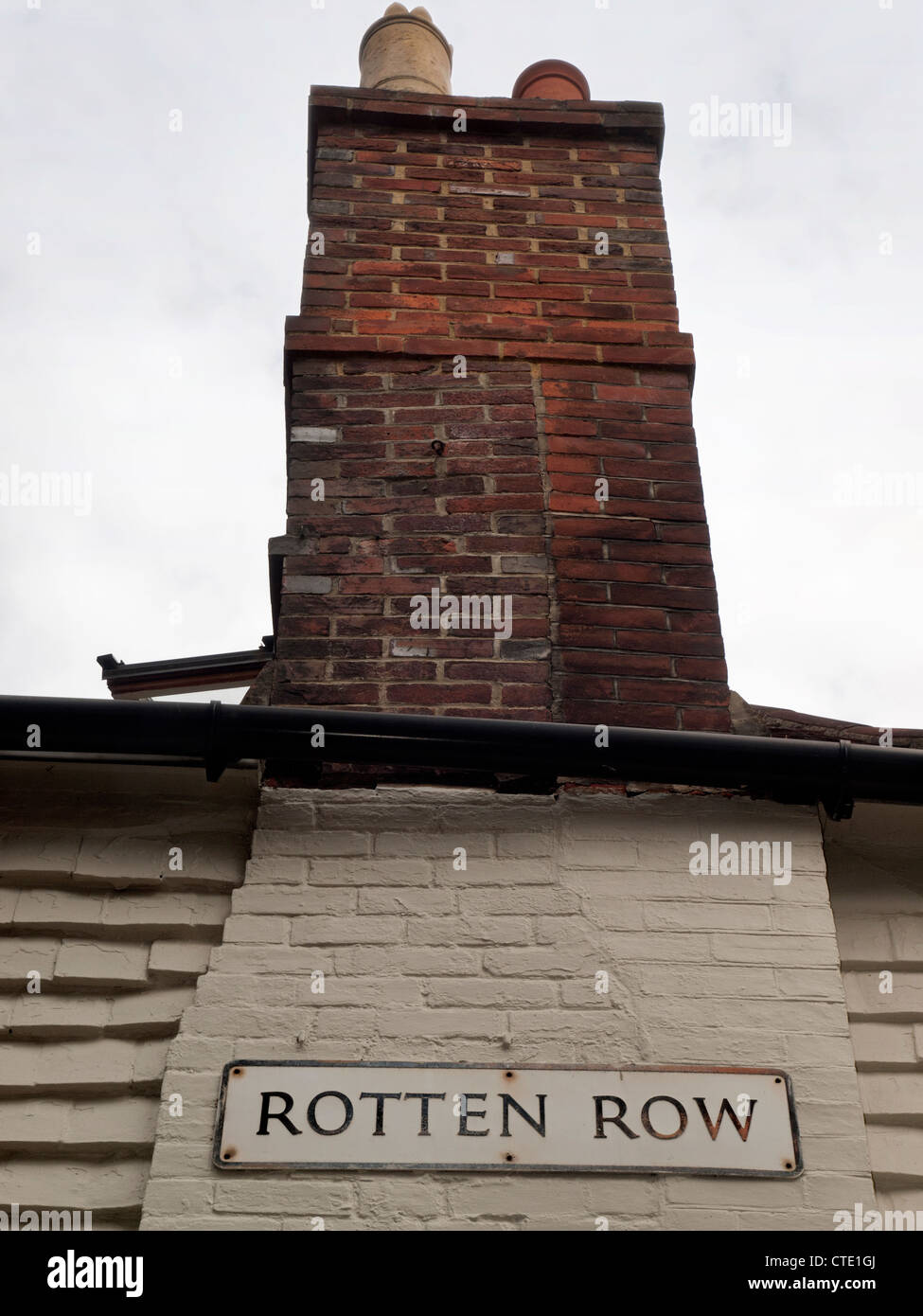 Rotten row street sign hi-res stock photography and images - Alamy