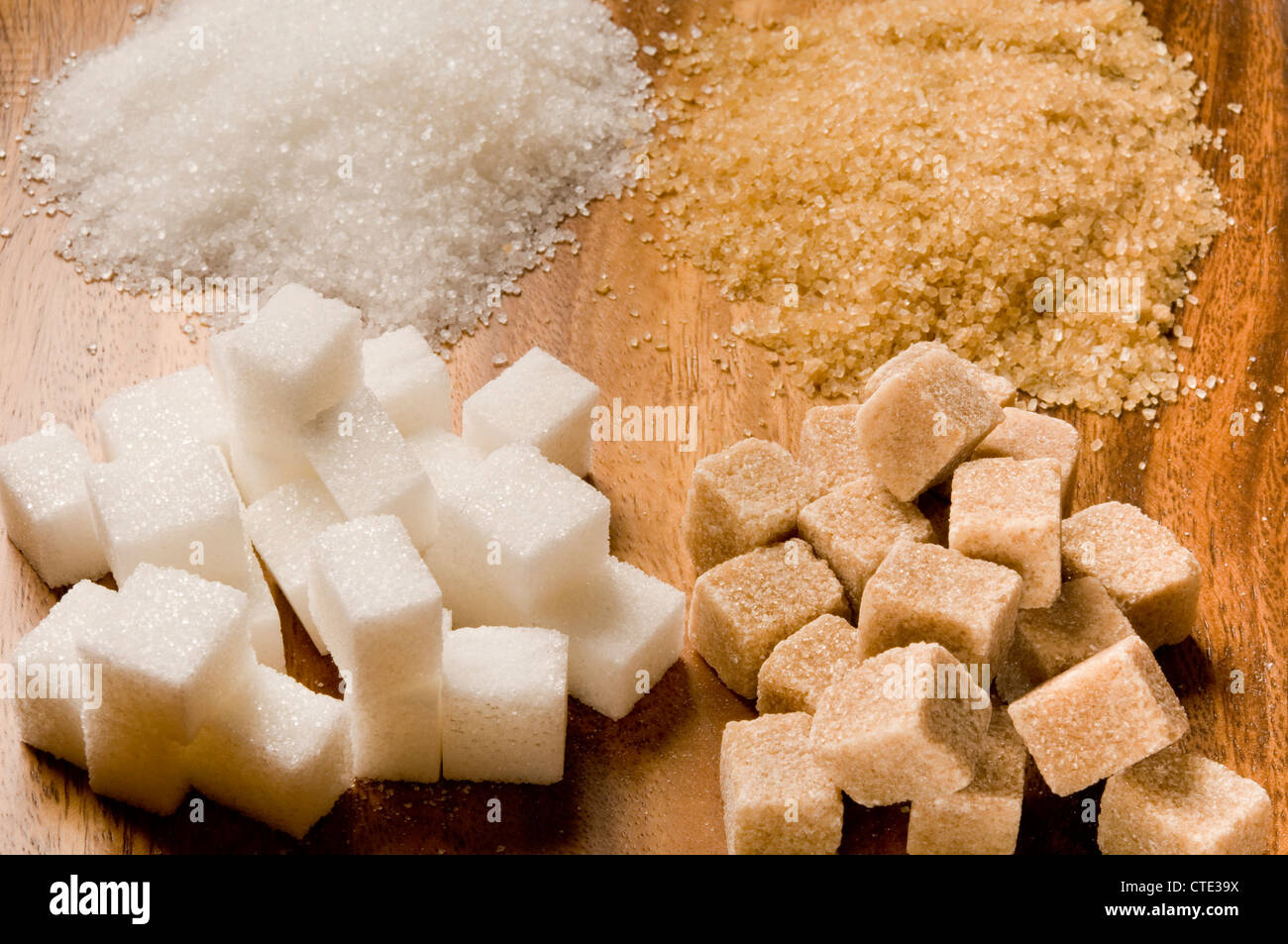 white and yellow sugar in powder and cubes Stock Photo - Alamy