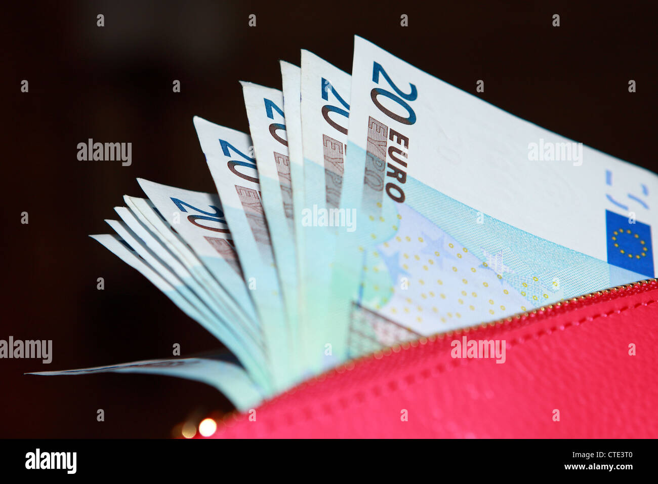 Pink notes hi-res stock photography and images - Alamy