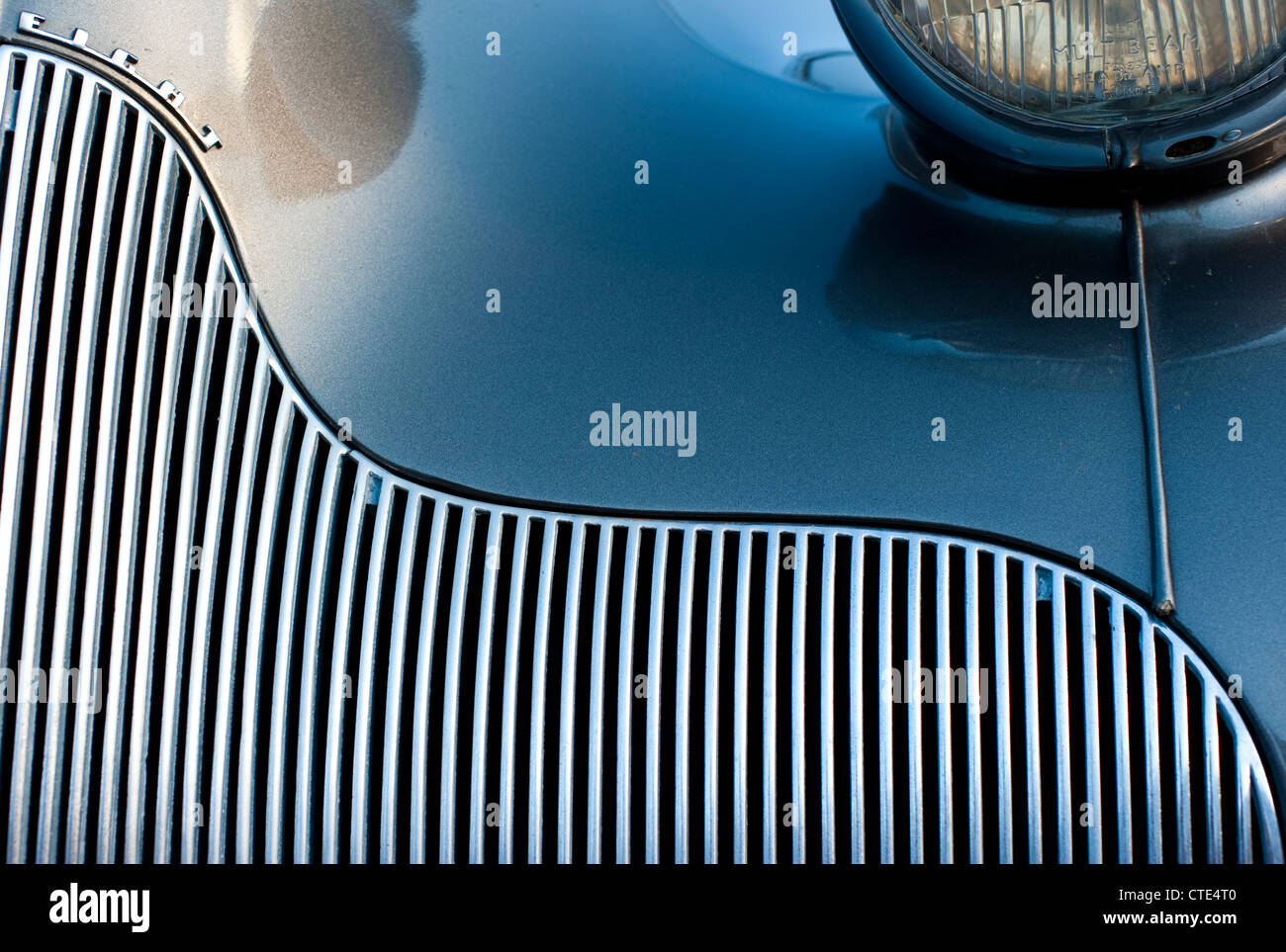 Classic car buick grille hi-res stock photography and images - Alamy