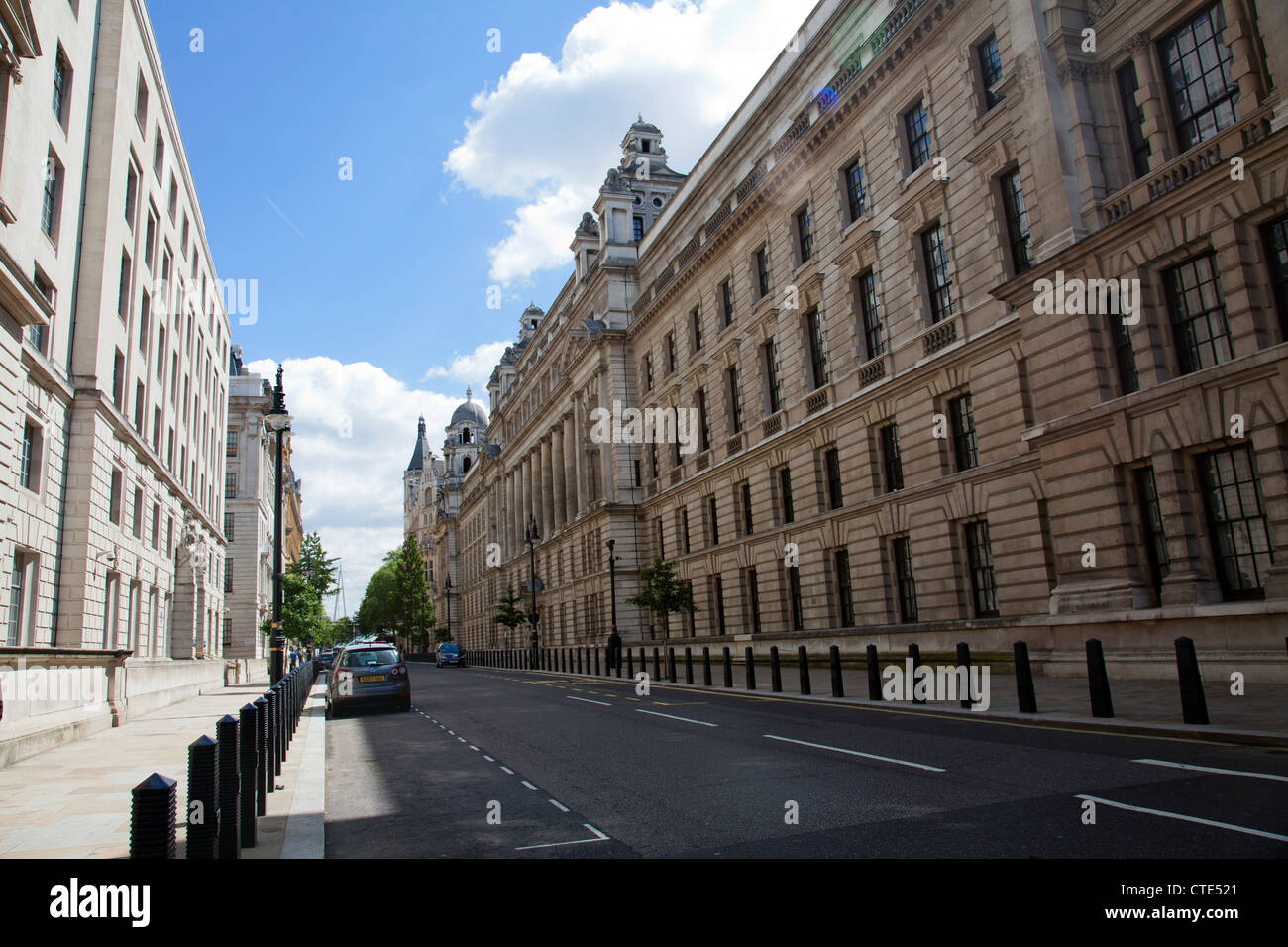Whitehall place hi-res stock photography and images - Alamy