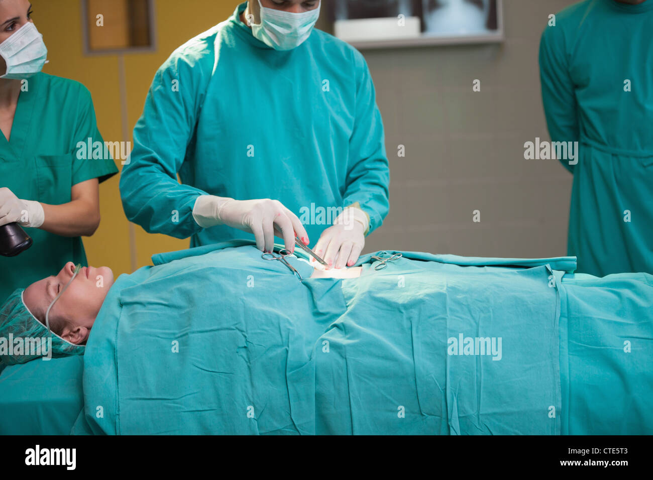 Female belly surgery hi-res stock photography and images - Alamy