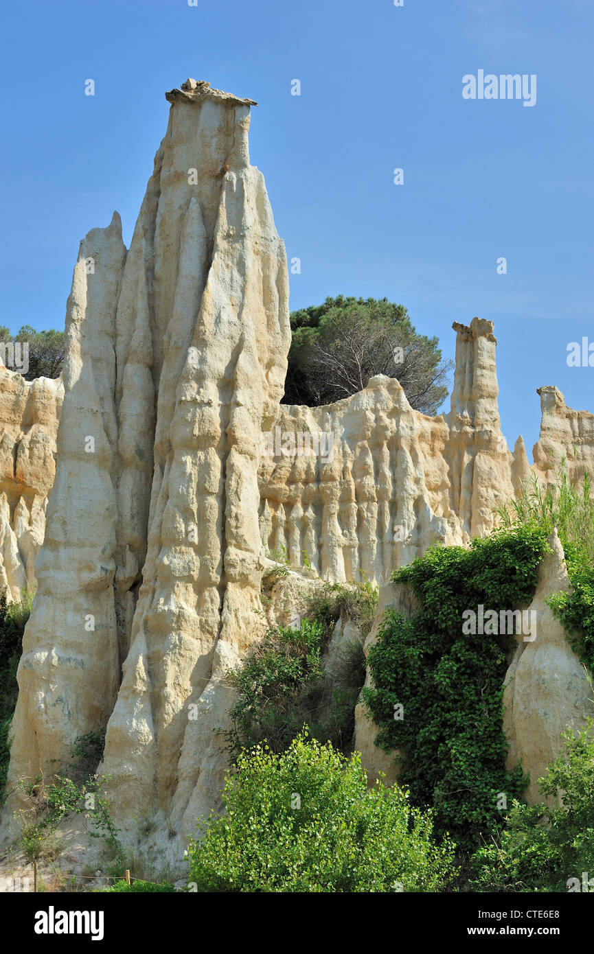 Layers of hard rock hi-res stock photography and images - Alamy