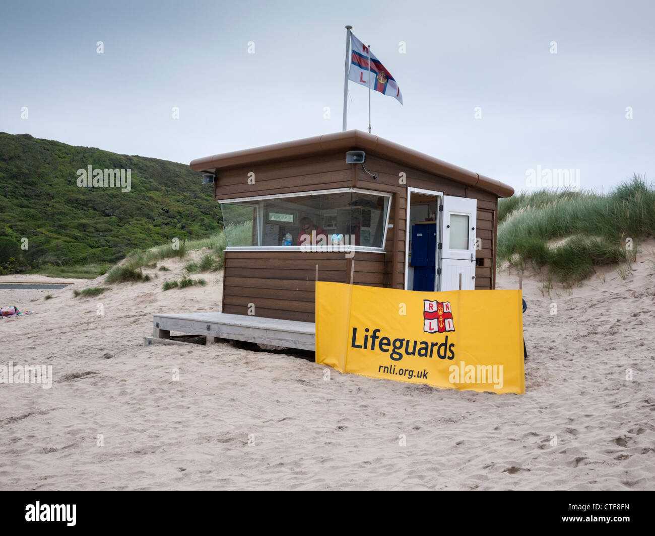 Cornwall lifeguards rnli hi-res stock photography and images - Alamy