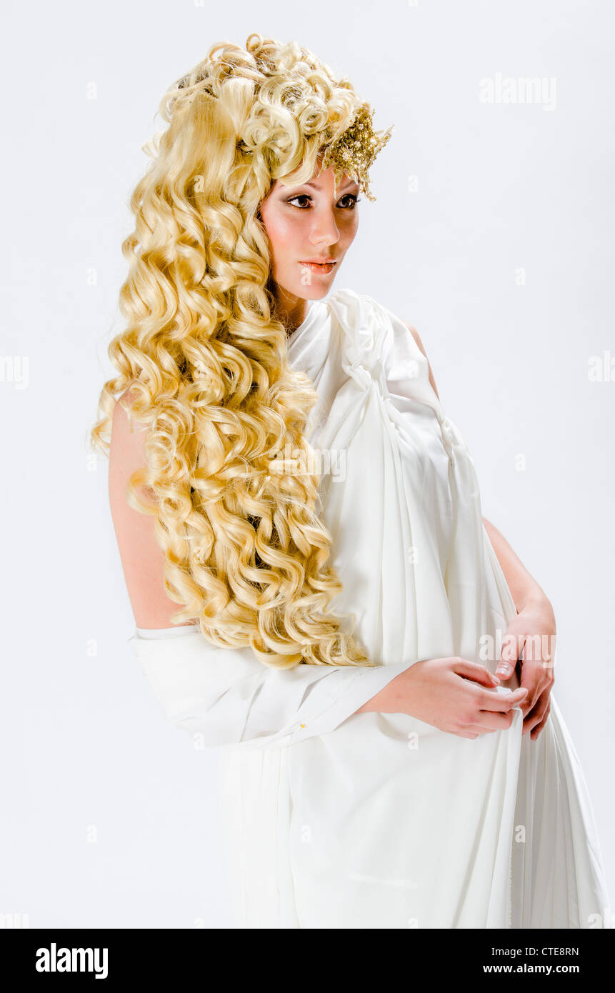 Gold hair hi-res stock photography and images - Alamy