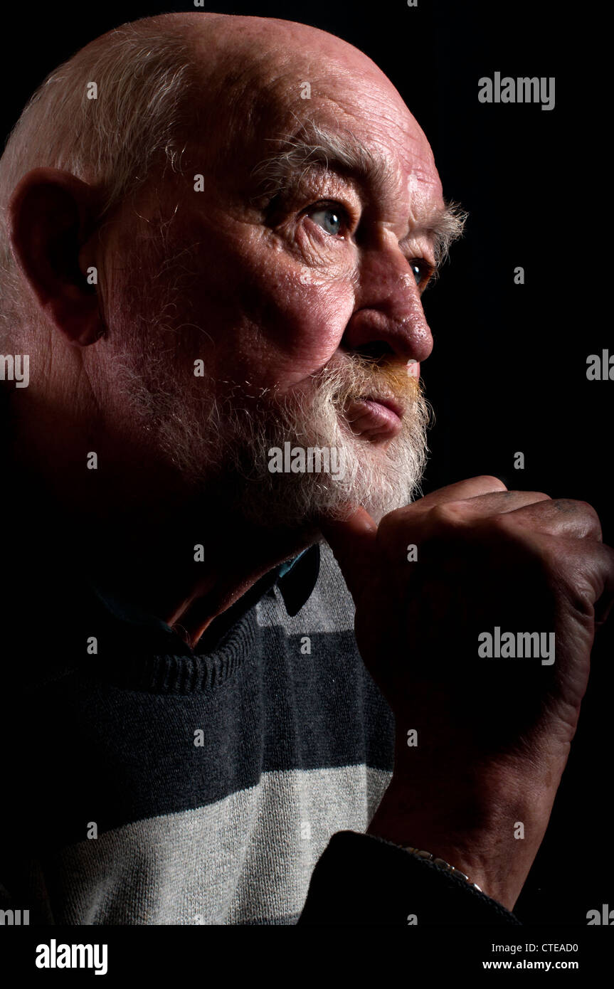 Depressed old men hi-res stock photography and images - Alamy