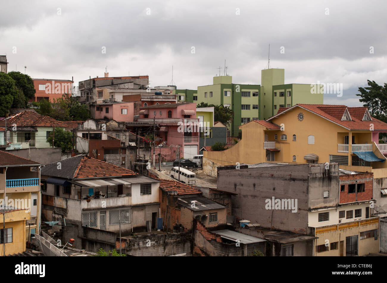 Sao paulo brazil slum and building hi-res stock photography and images ...
