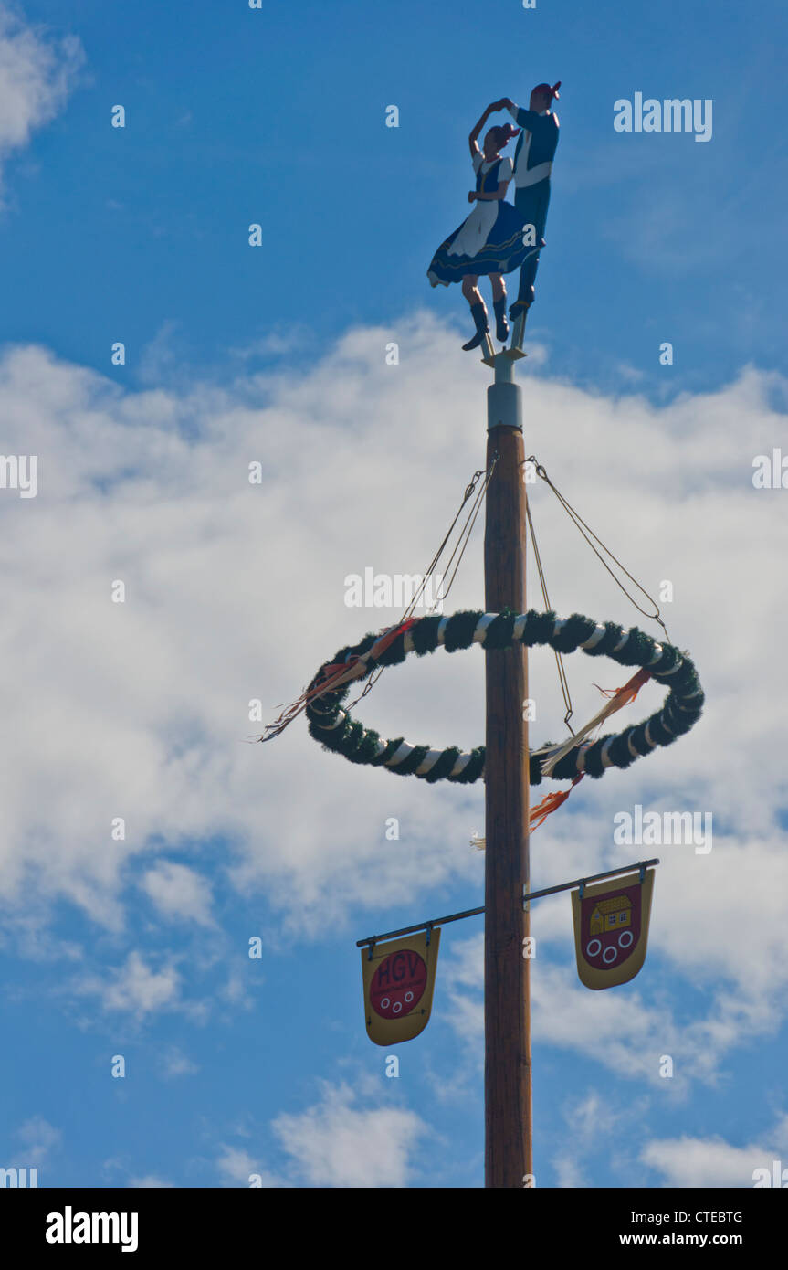 German maypole hi-res stock photography and images - Alamy
