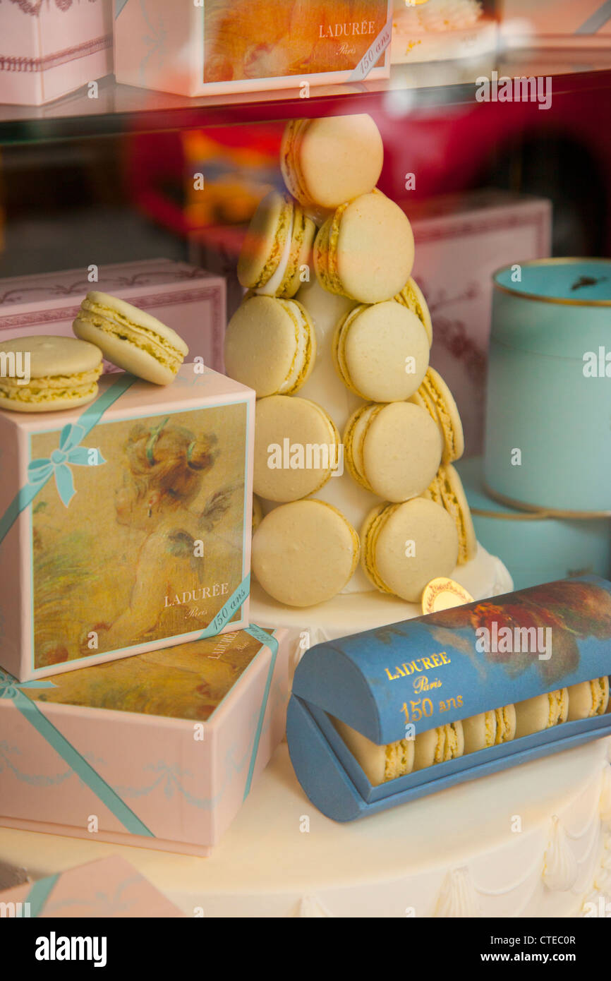Window display of Laduree Bakery, Patisserie, and Tea Shop, Saint ...