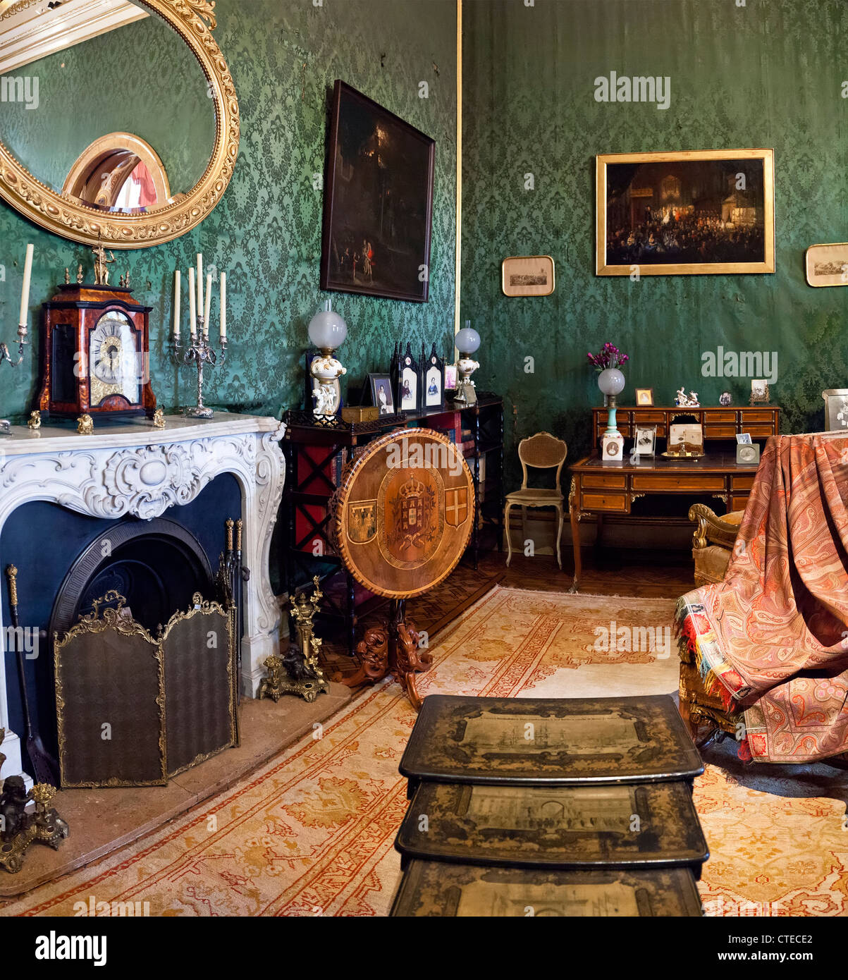 Palacio verde hi-res stock photography and images - Alamy