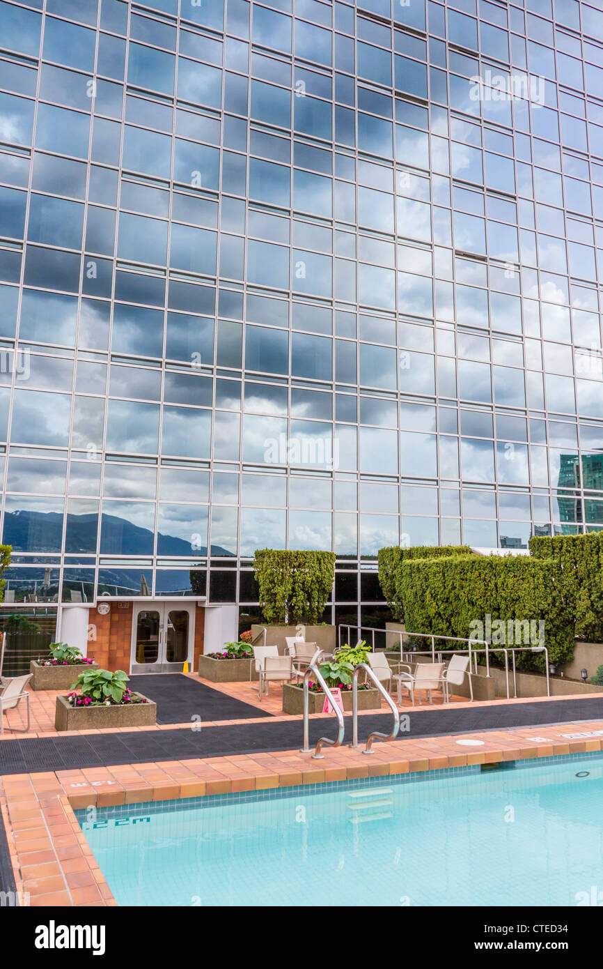 Luxury hotel canada hi-res stock photography and images - Alamy
