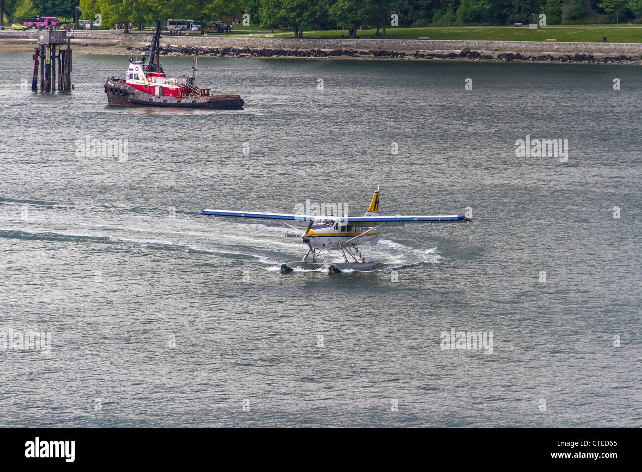 Seaplane landing canada hi-res stock photography and images - Alamy