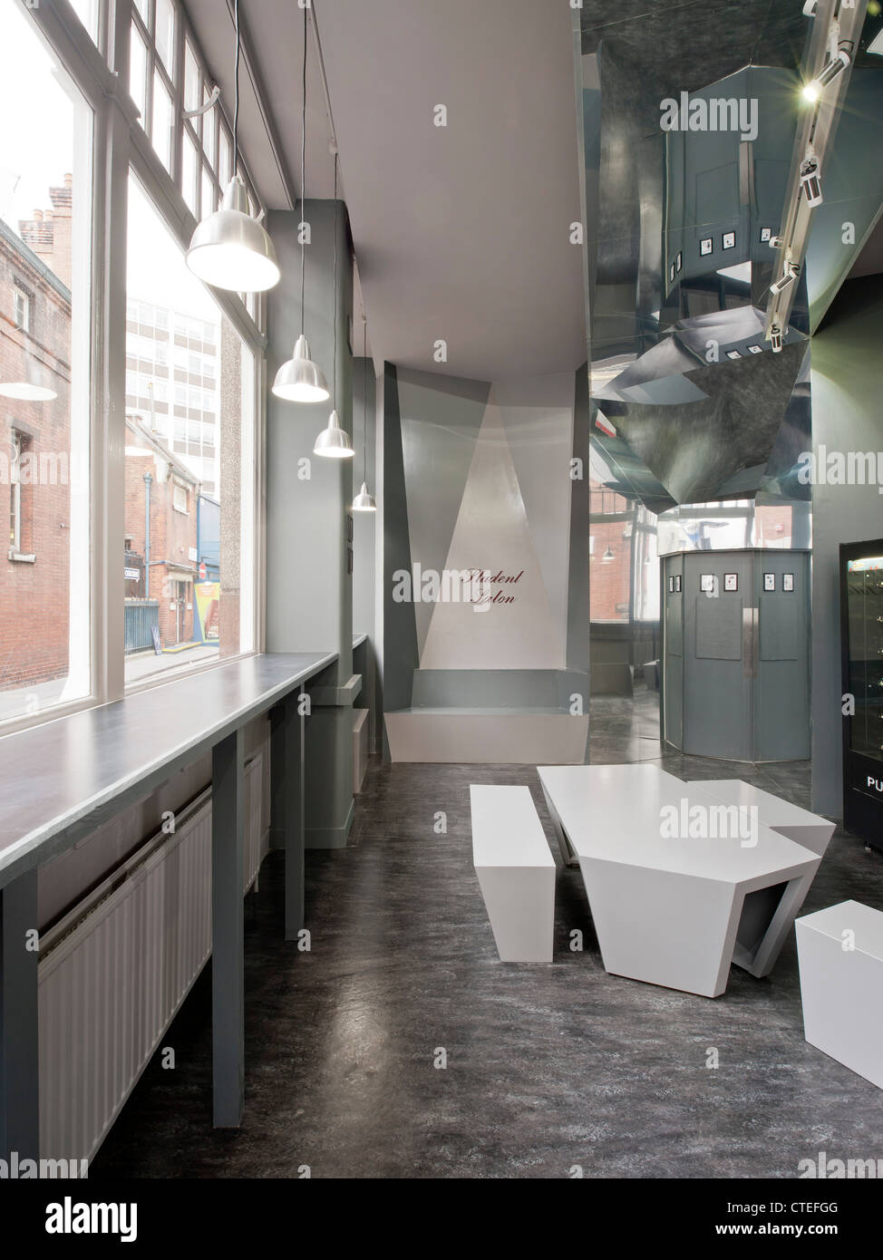 Student Salon, LSE Campus in Holborn, London, United Kingdom. Architect ...