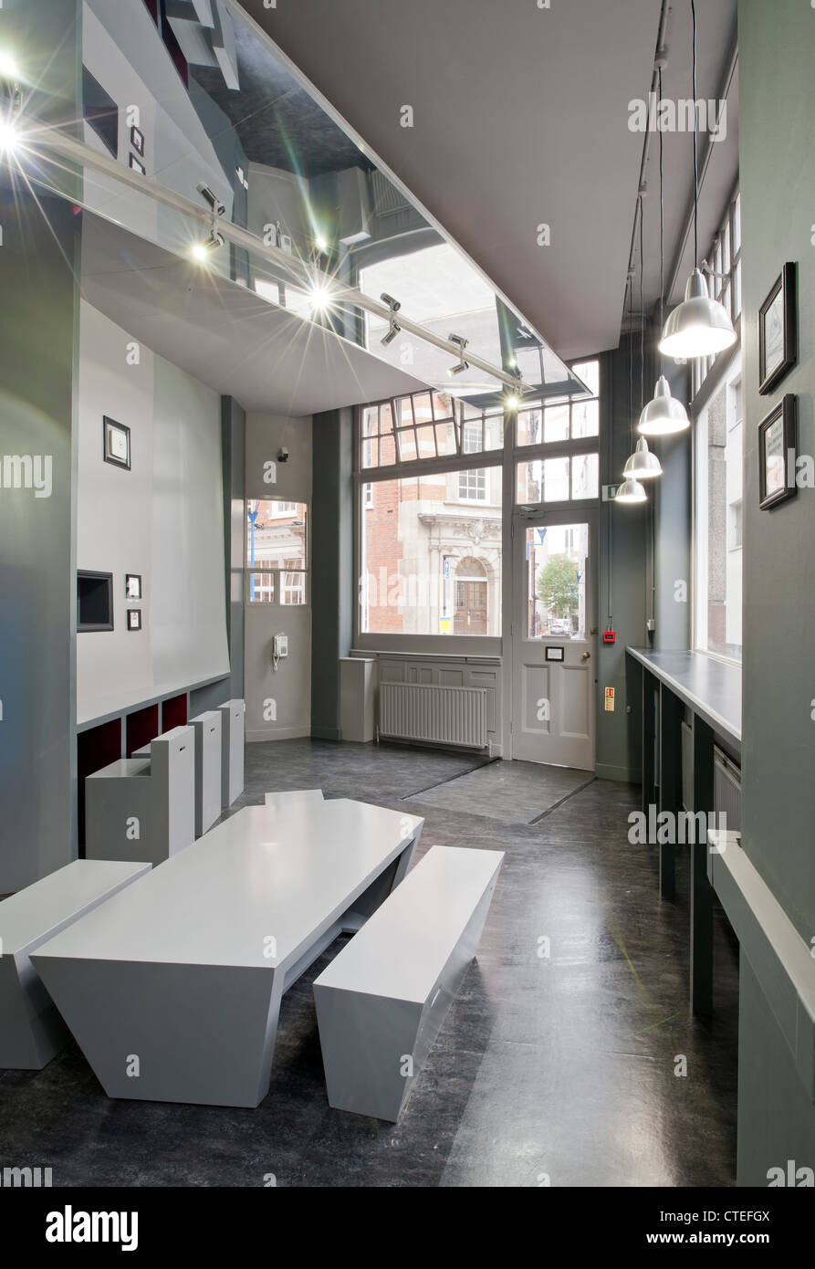 Student Salon, LSE Campus in Holborn, London, United Kingdom. Architect ...