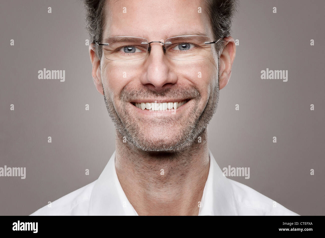 Studio portrait smiling man hi-res stock photography and images - Alamy