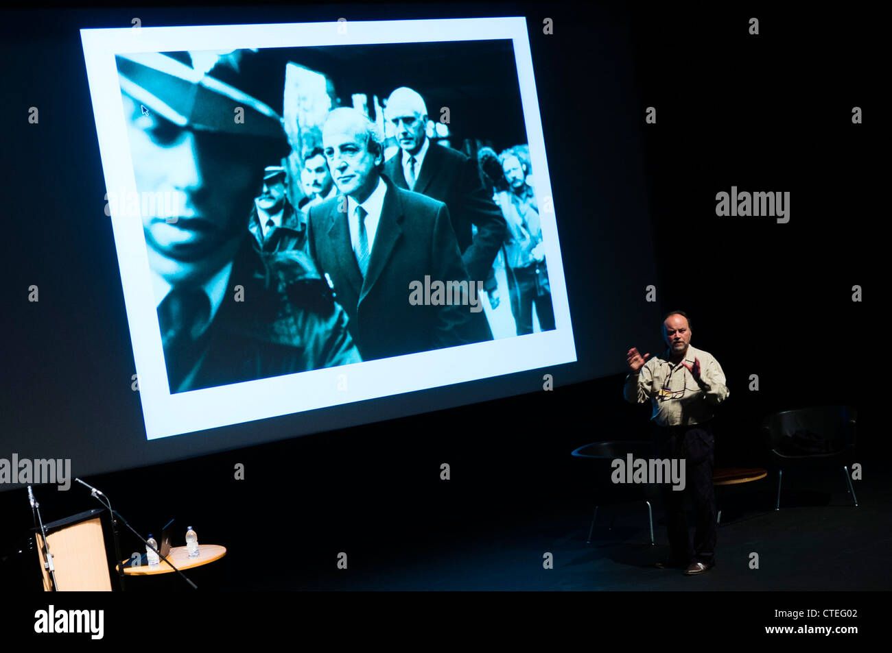 Eamonn mccabe photographer hi-res stock photography and images - Alamy