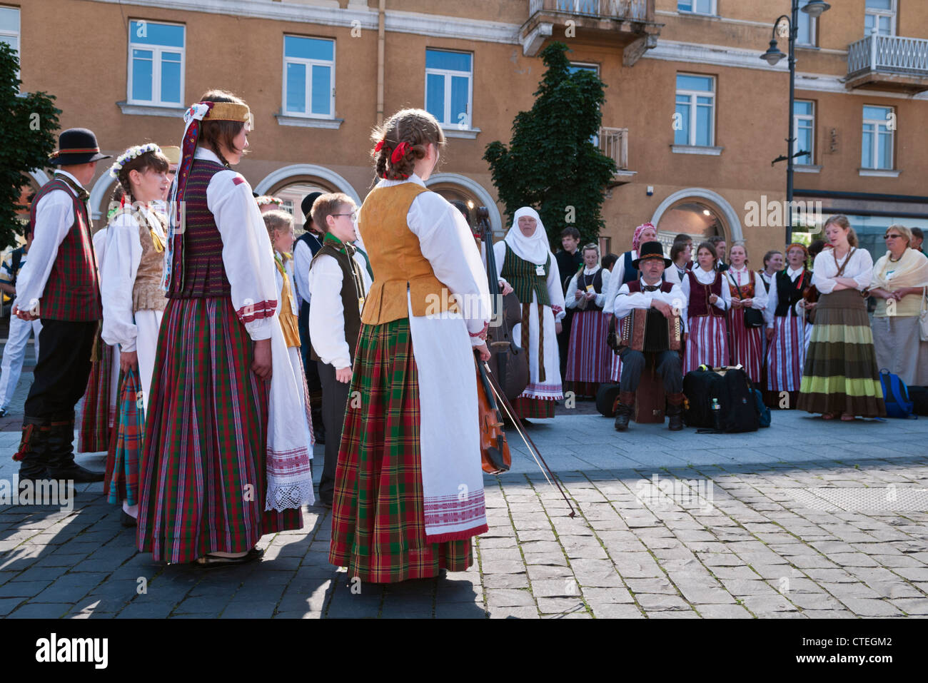 Lithuanian traditional clothes hi-res stock photography and images - Alamy