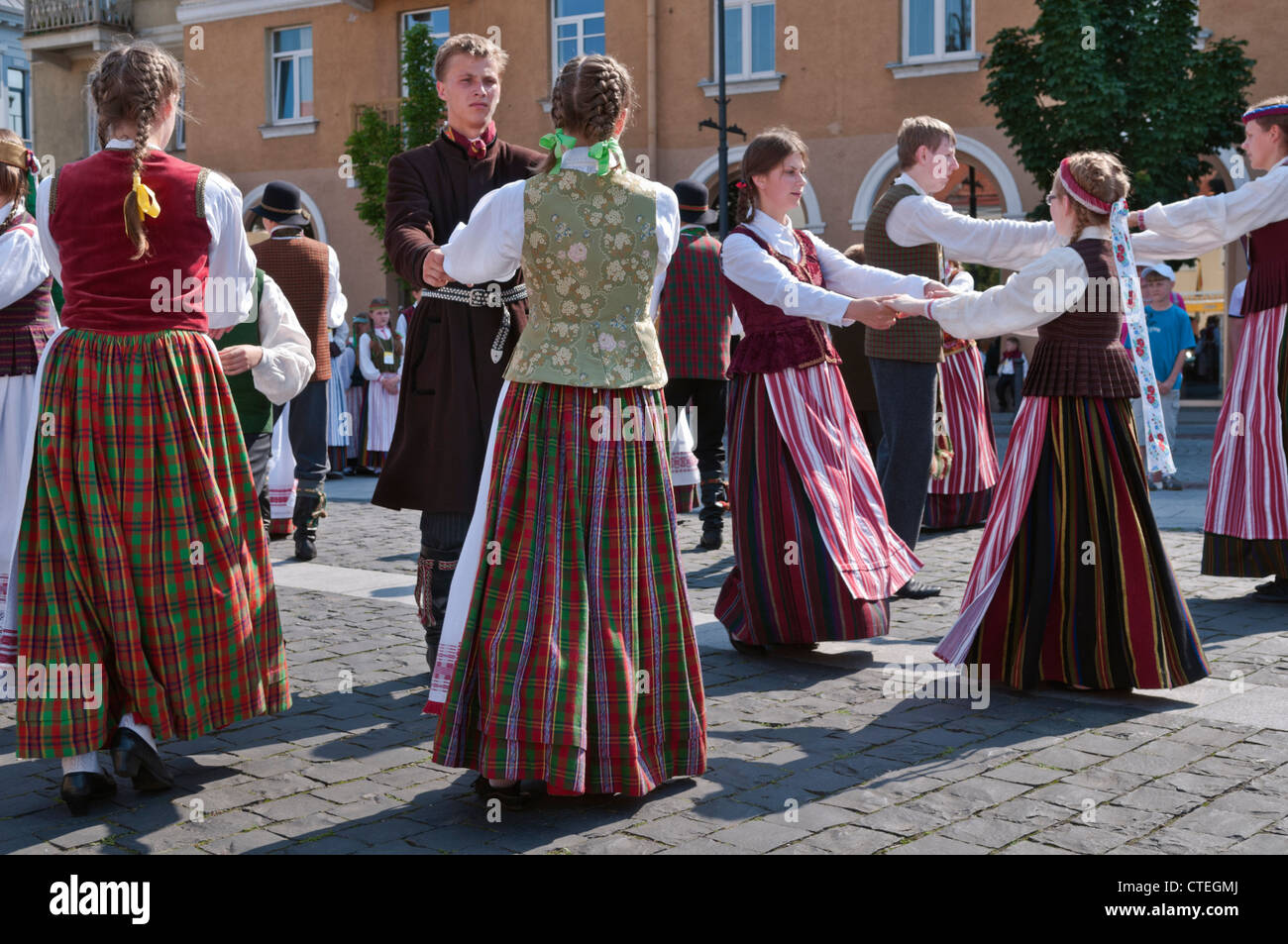 Traditional clothing folk costume hi-res stock photography and images ...