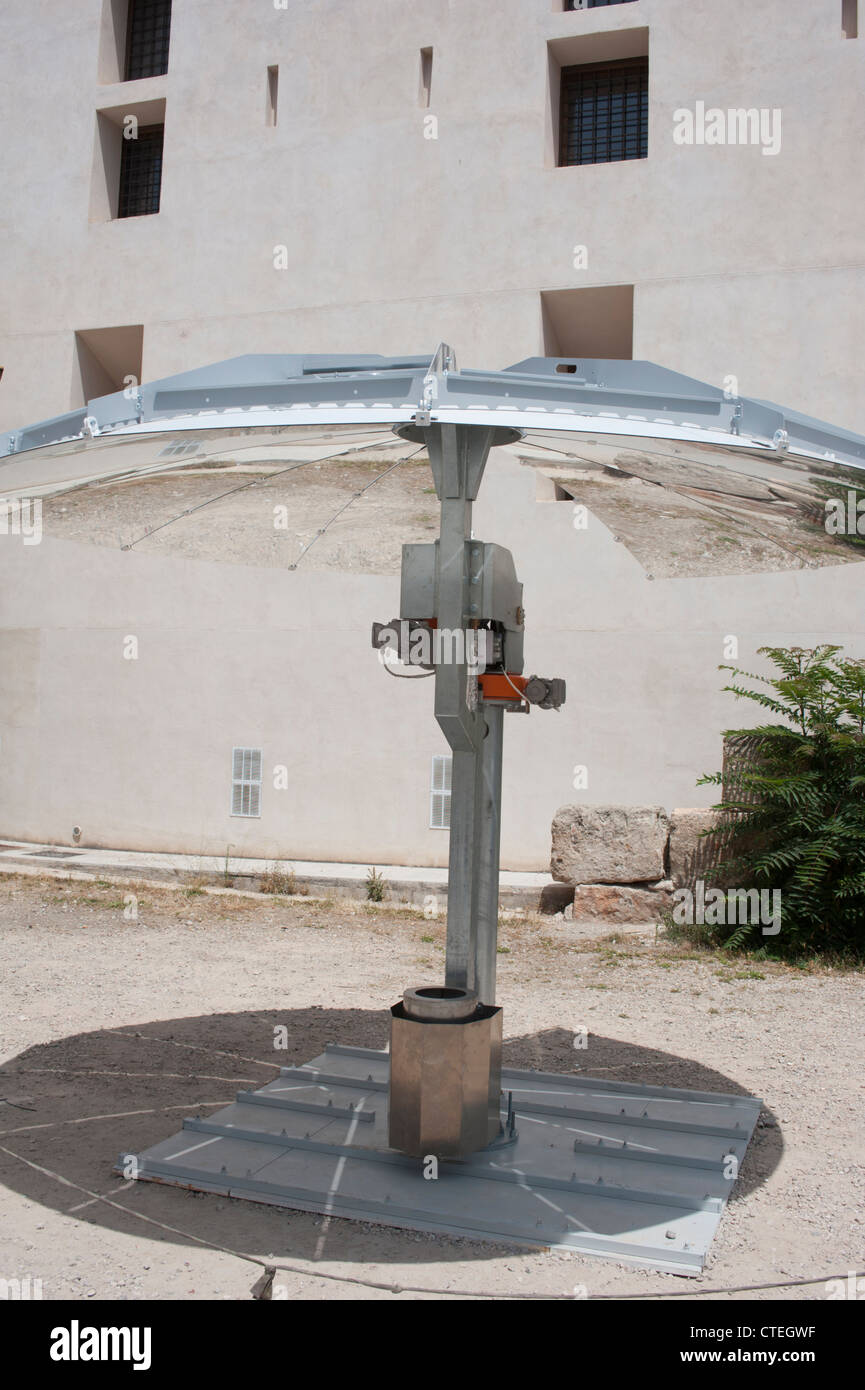 Solar thermal collector used to absorb sunlight and thus heat water to ...