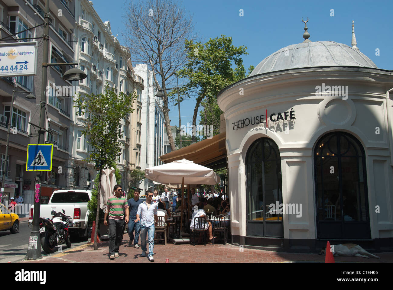 ISTANBUL, TURKEY. A street scene in the upmarket district of Nisantasi ...