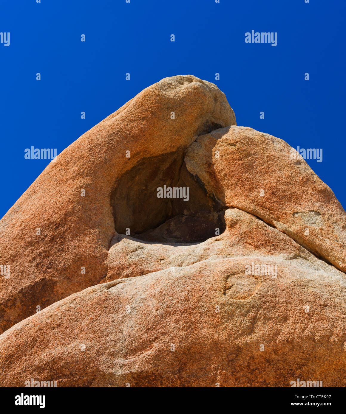 Hole eroded rock formation hi-res stock photography and images - Alamy