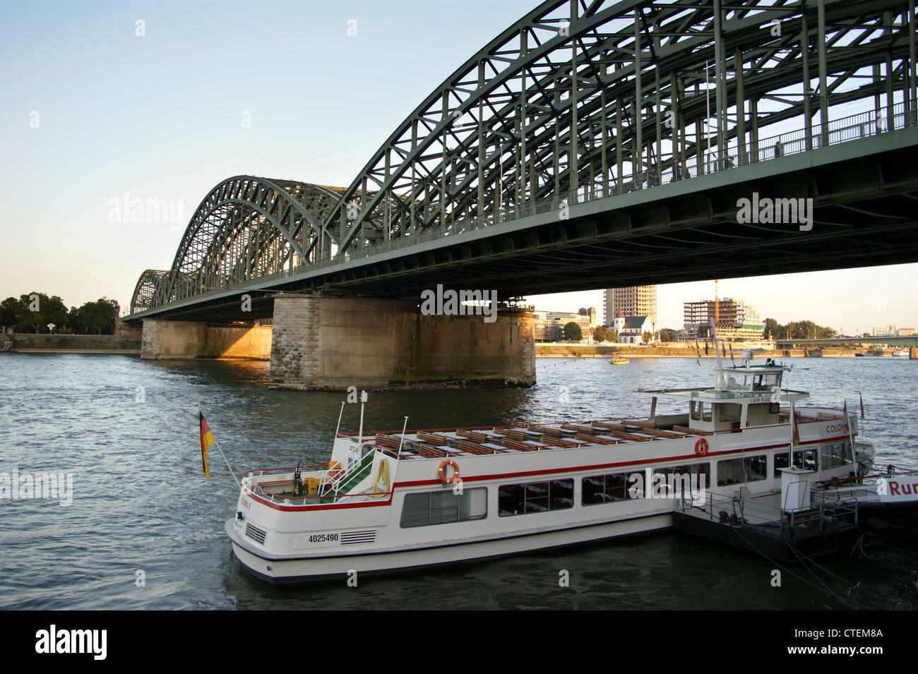 Hohenzollernbrücke bridge Cologne, Köln, Nordrhein-Westfalen, Germany ...