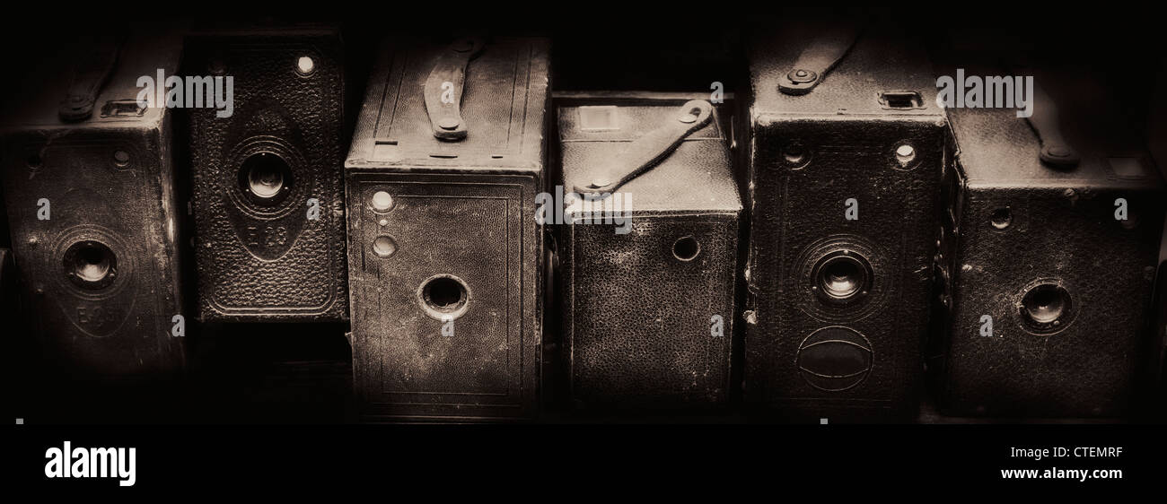Row of people with cameras hi-res stock photography and images - Alamy