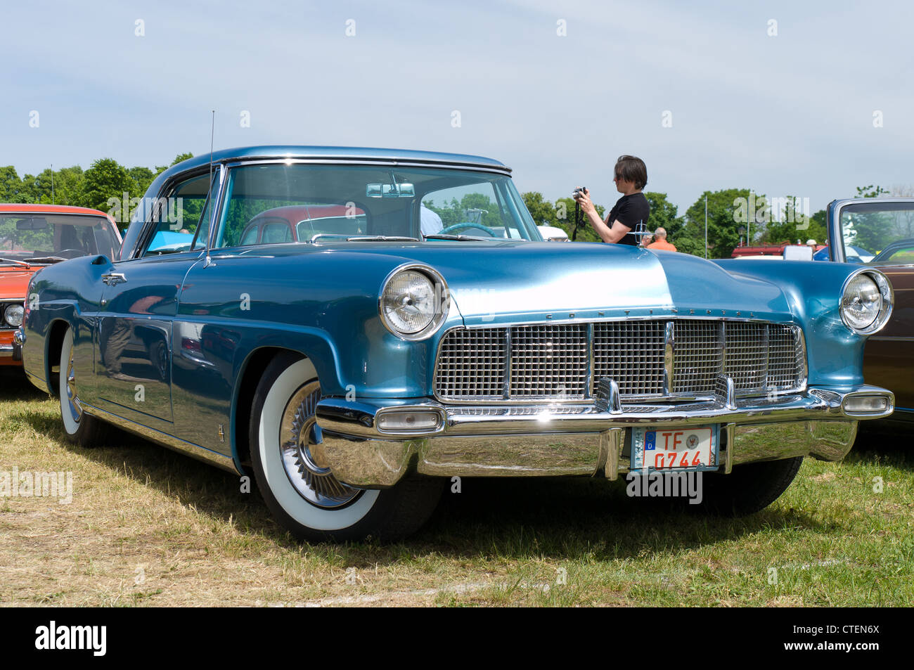 Car Lincoln Continental Mark II Stock Photo - Alamy
