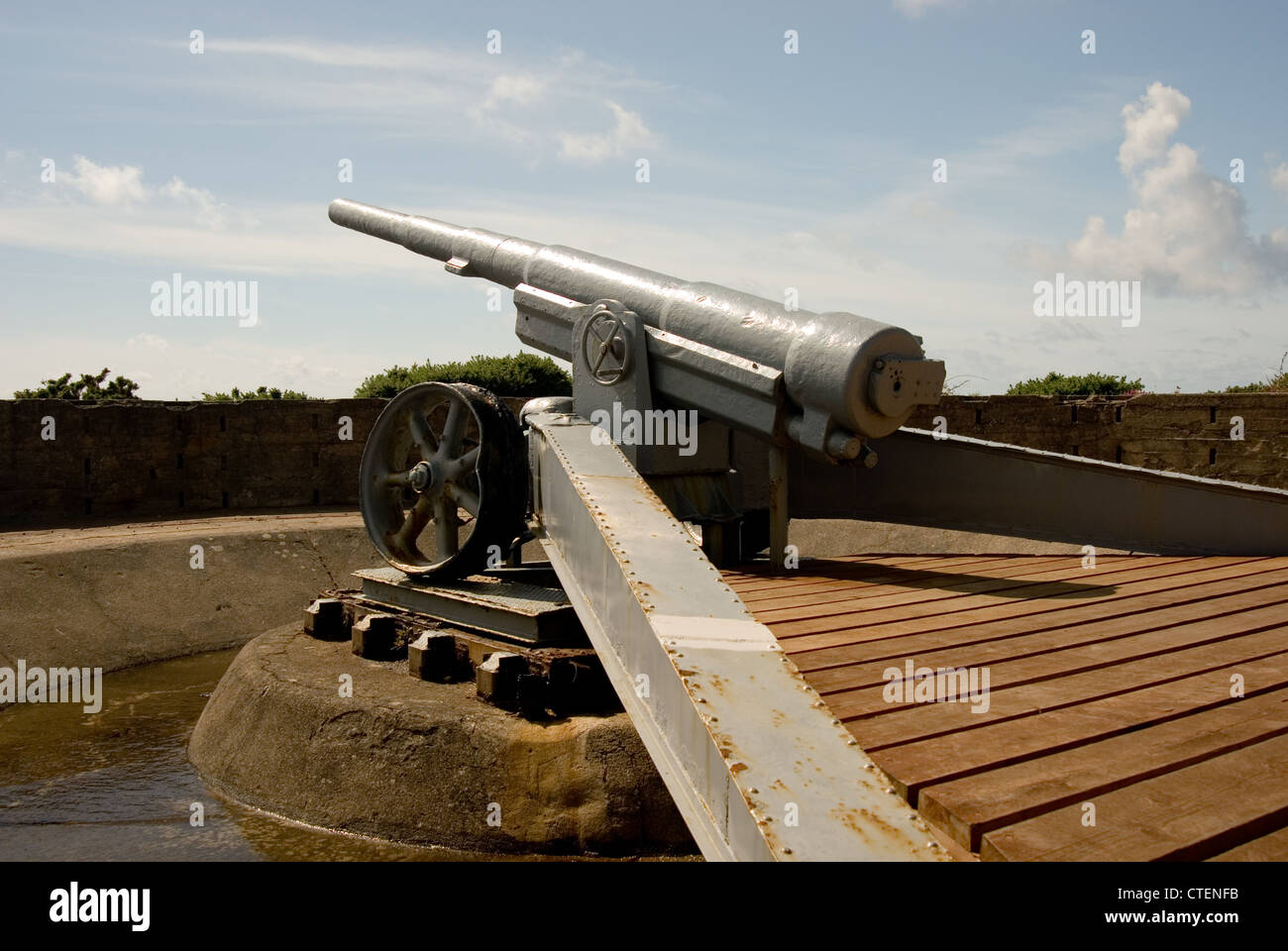 Wwii gun emplacement hi-res stock photography and images - Alamy