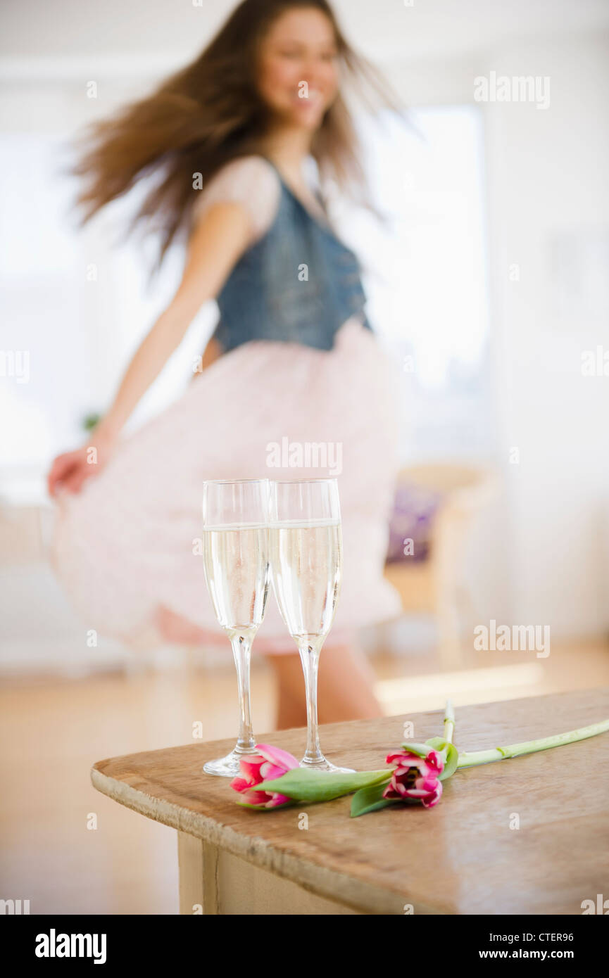 Woman dancing on table hi-res stock photography and images - Alamy
